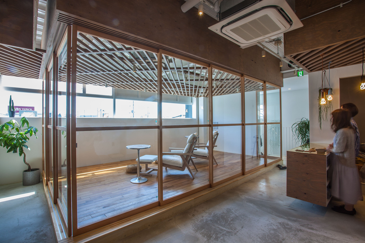 Gallery of Waiting Rooms, Reception Areas, & Courtyards: 43 Notable ...