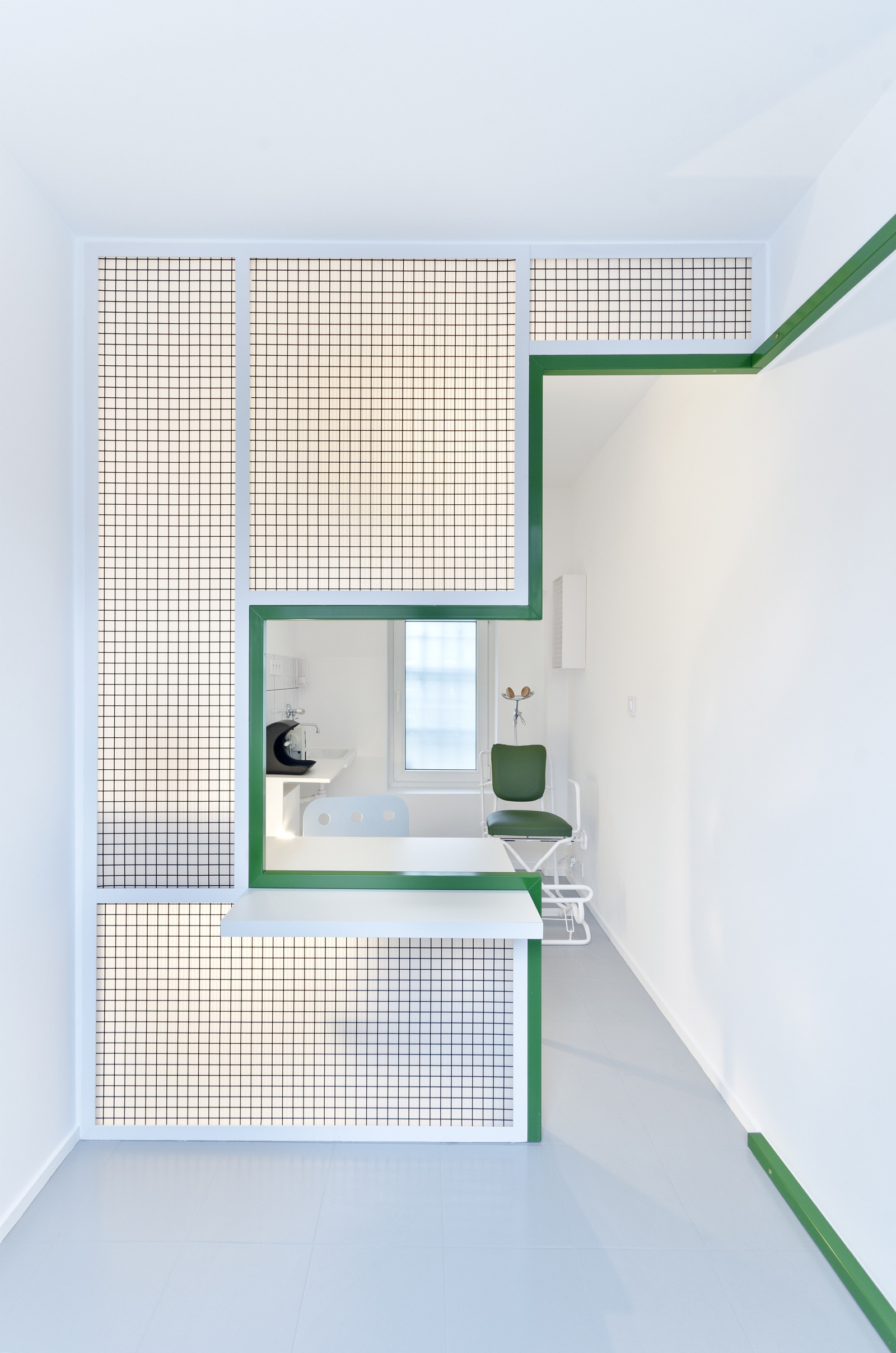 Gallery of Waiting Rooms, Reception Areas, & Courtyards: 43 Notable ...