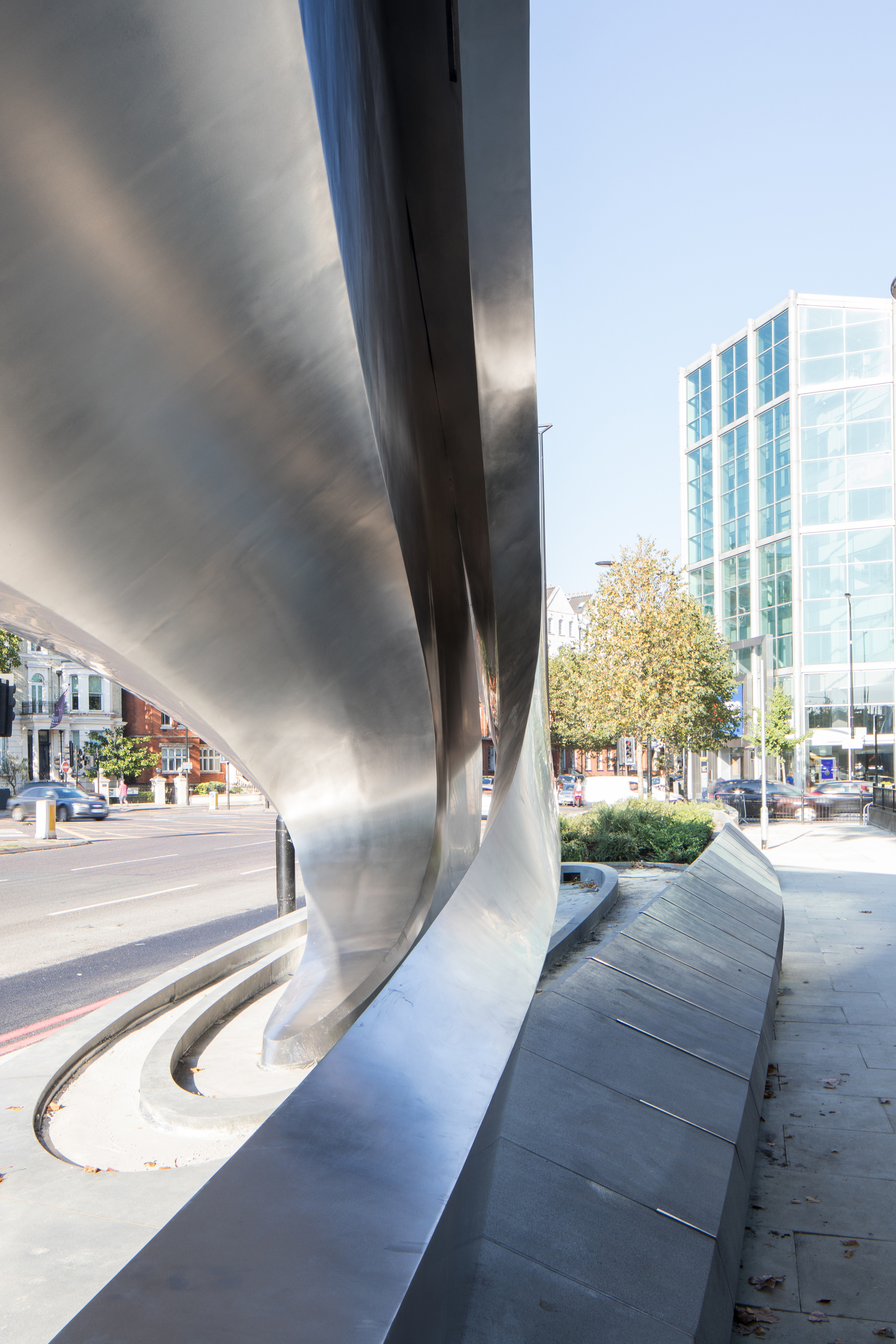 Gallery of The Kensington / Zaha Hadid Design - 9
