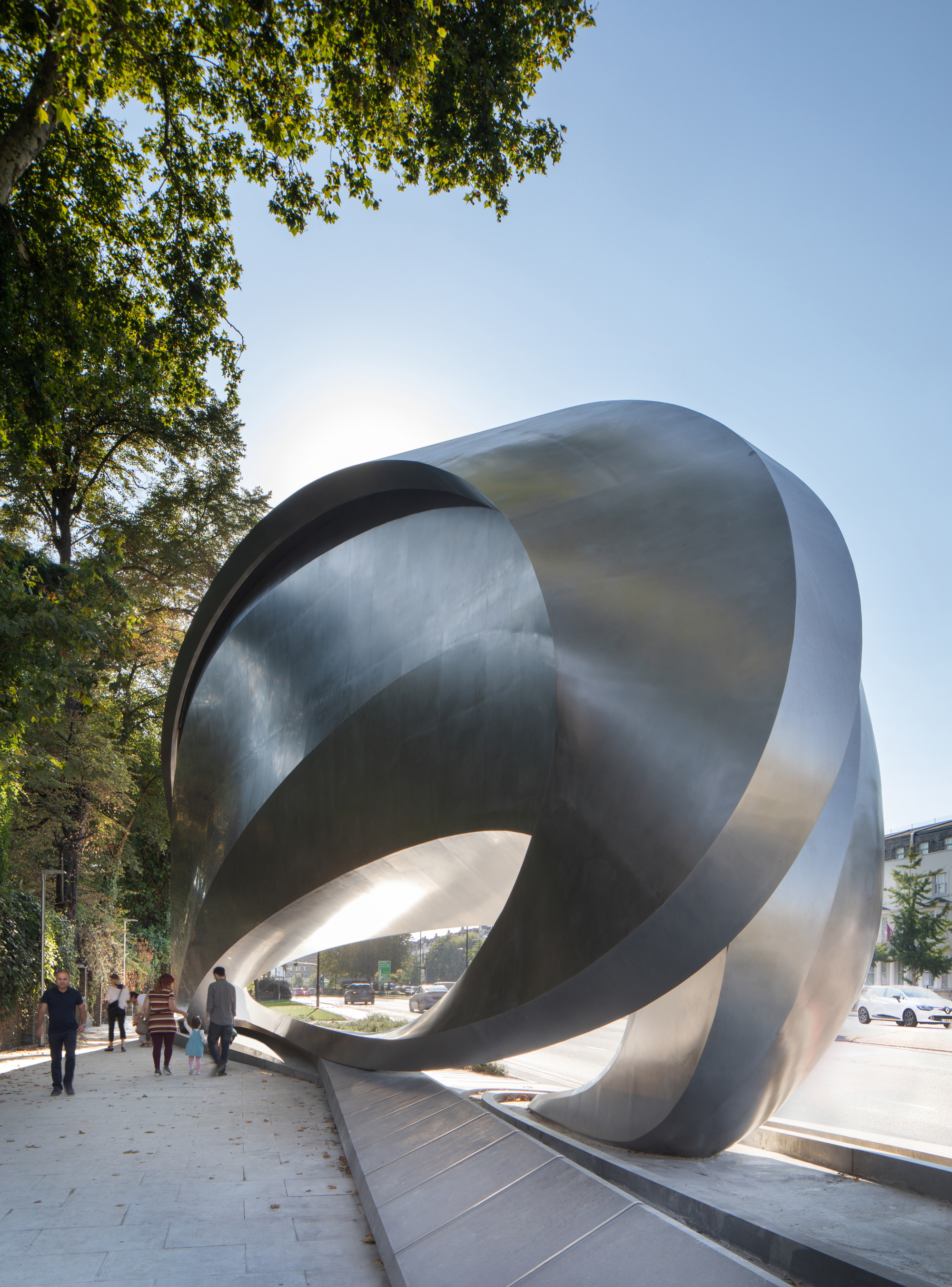 Galería de Zaha Hadid Architects revela una nueva estructura de acero ...