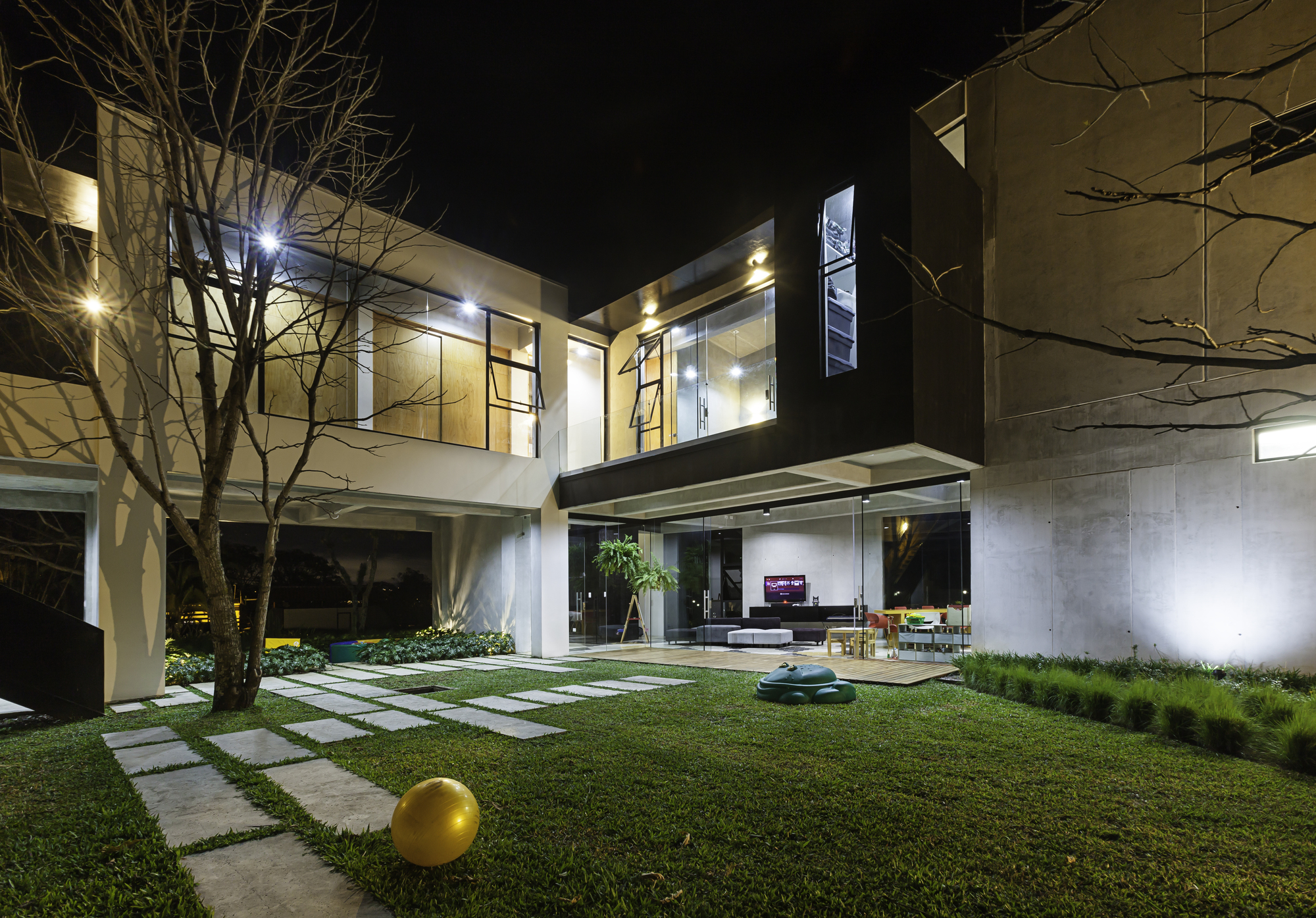 Galería de Residencia MENARI / Ecostudio Architects - 2
