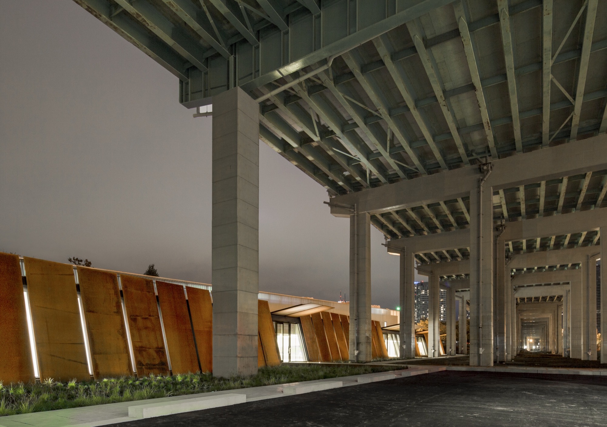 Gallery of Fort York National Historic Site Visitor Centre / Patkau ...
