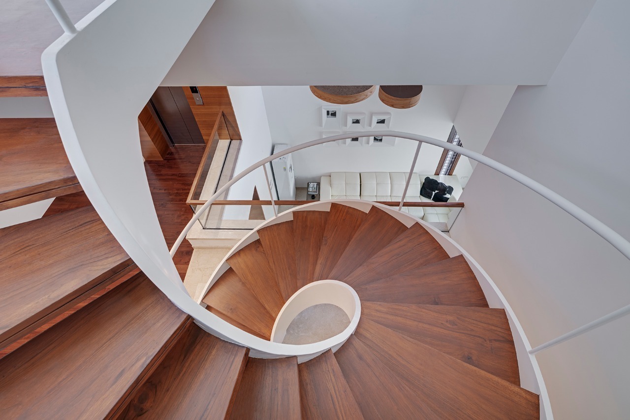 Gallery of House in the Air / TechnoArchitecture - 5