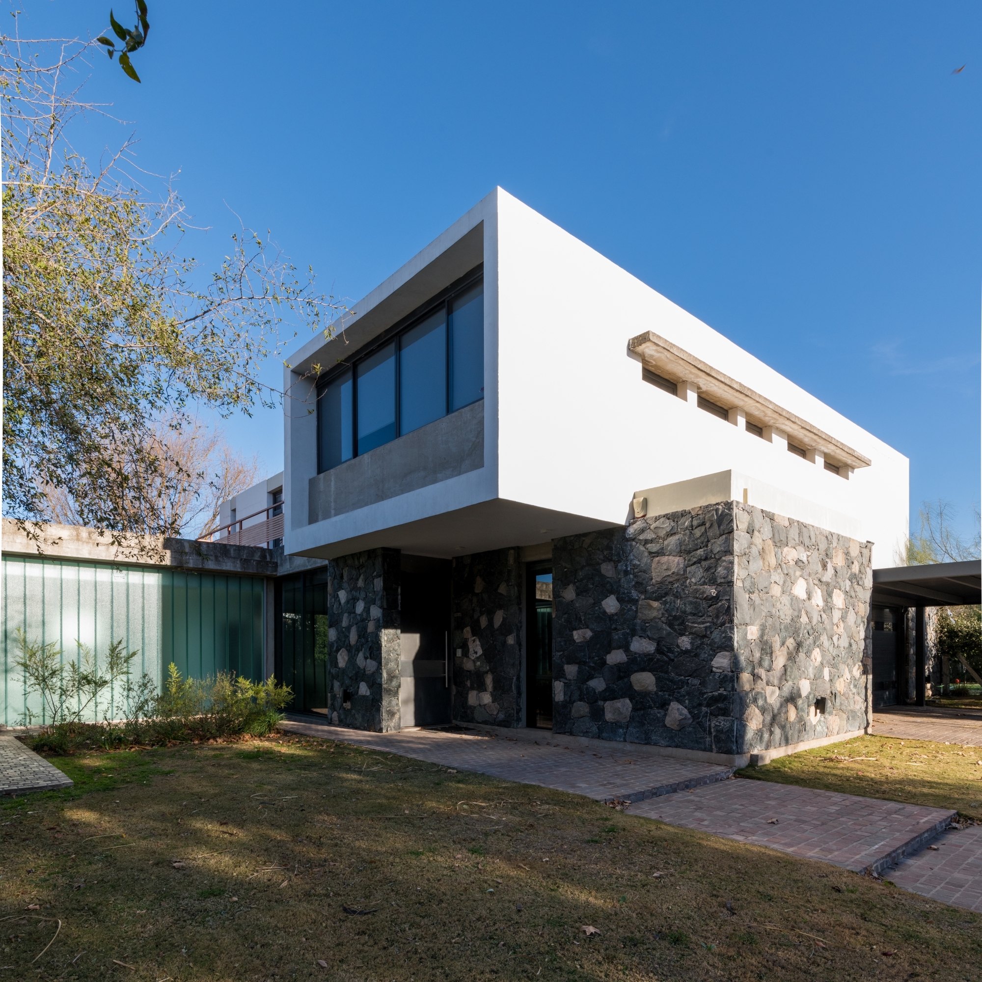 Gallery of House in the Air / APS - Pablo Senmartin - 4