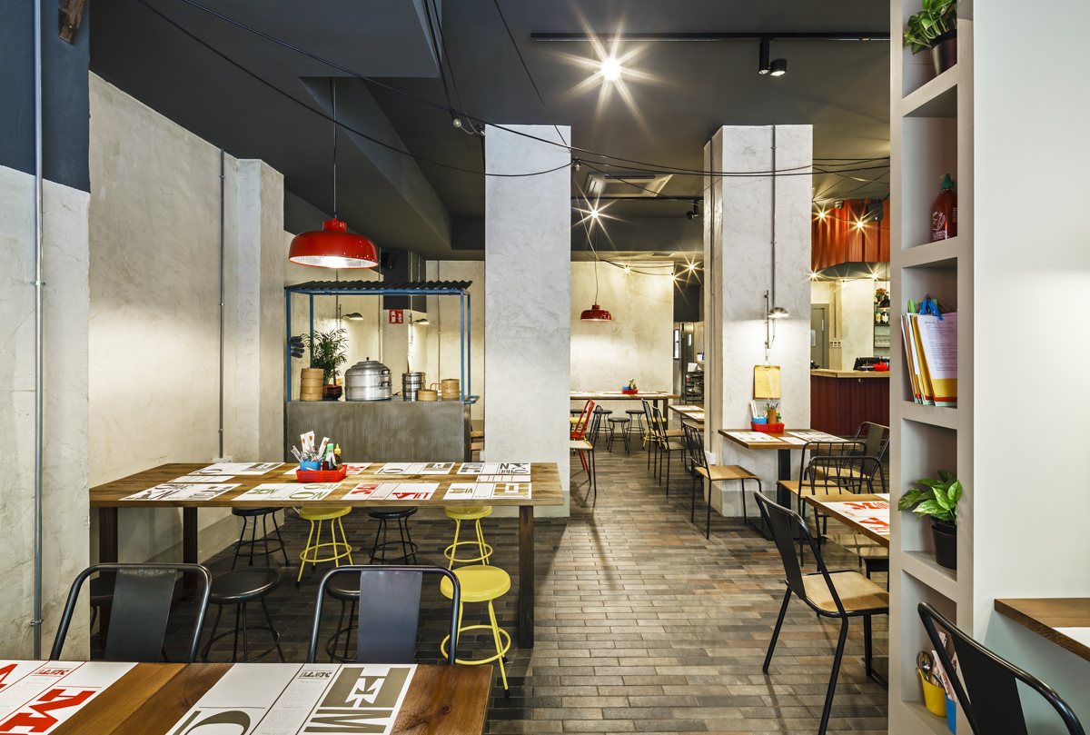 Gallery of Bars and Restaurants: 50 Examples in Plan and Section - 65