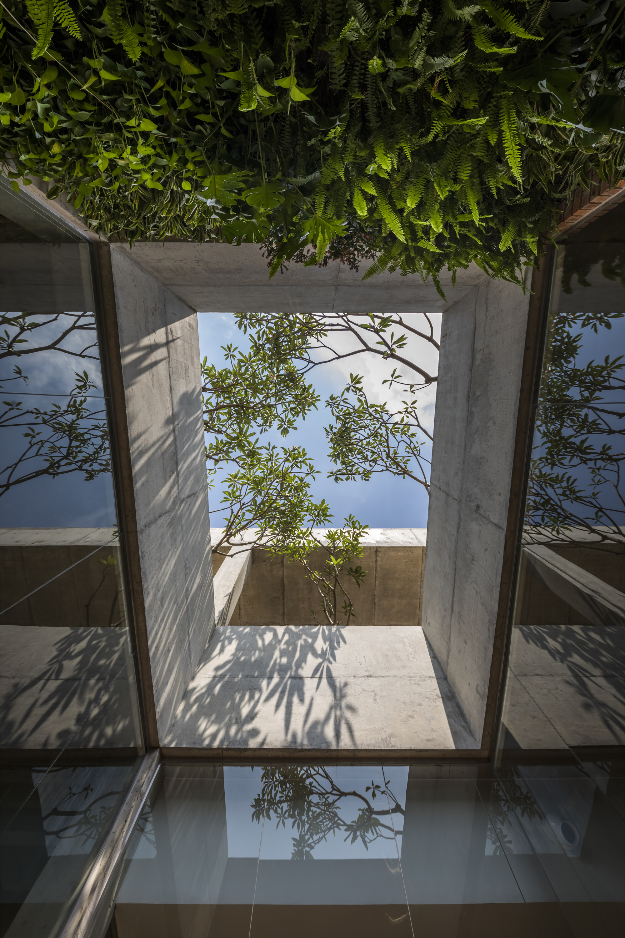 Gallery of Star Engineers, Administrative Building and Factory / Studio ...