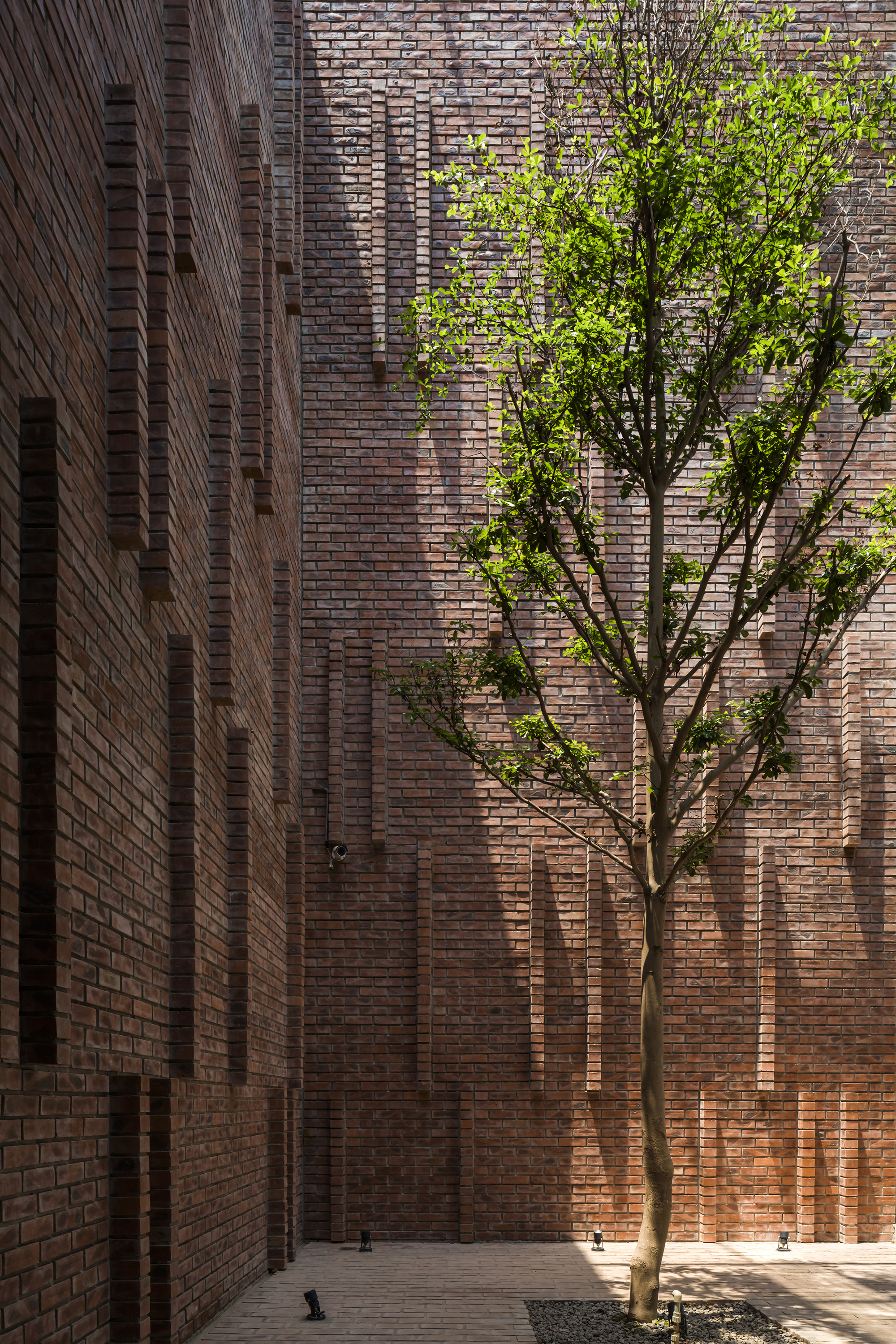 Gallery of Star Engineers, Administrative Building and Factory / Studio ...