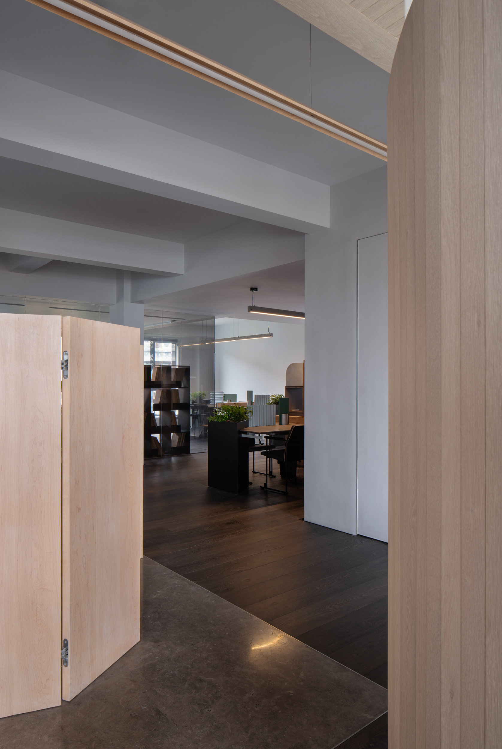 Gallery of Brand Center of Ugan Concept / Jiangjiu Architecture - 13