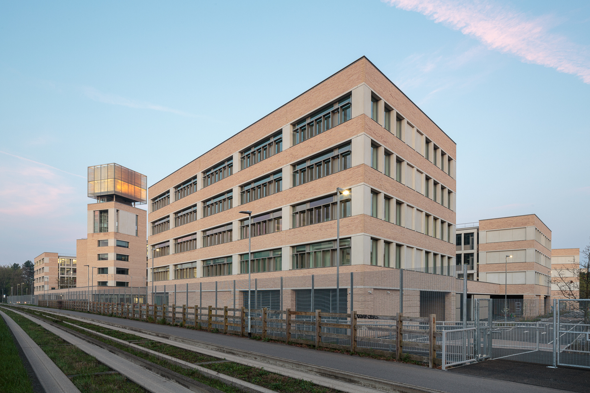 Gallery of Cambridge Assessment HQ / Eric Parry Architects - 9