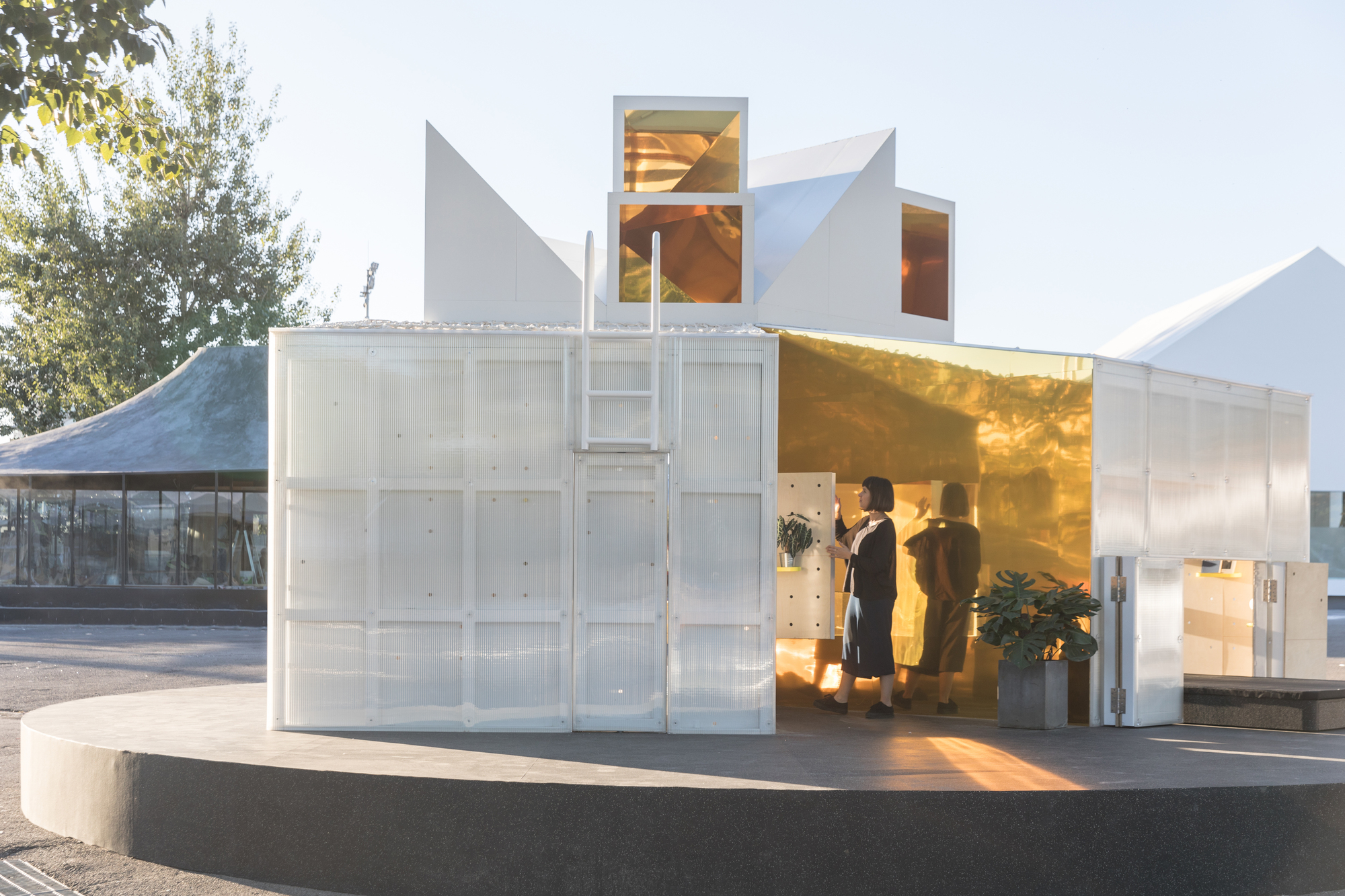 Gallery of MINI LIVING Urban Cabin / Penda - 17