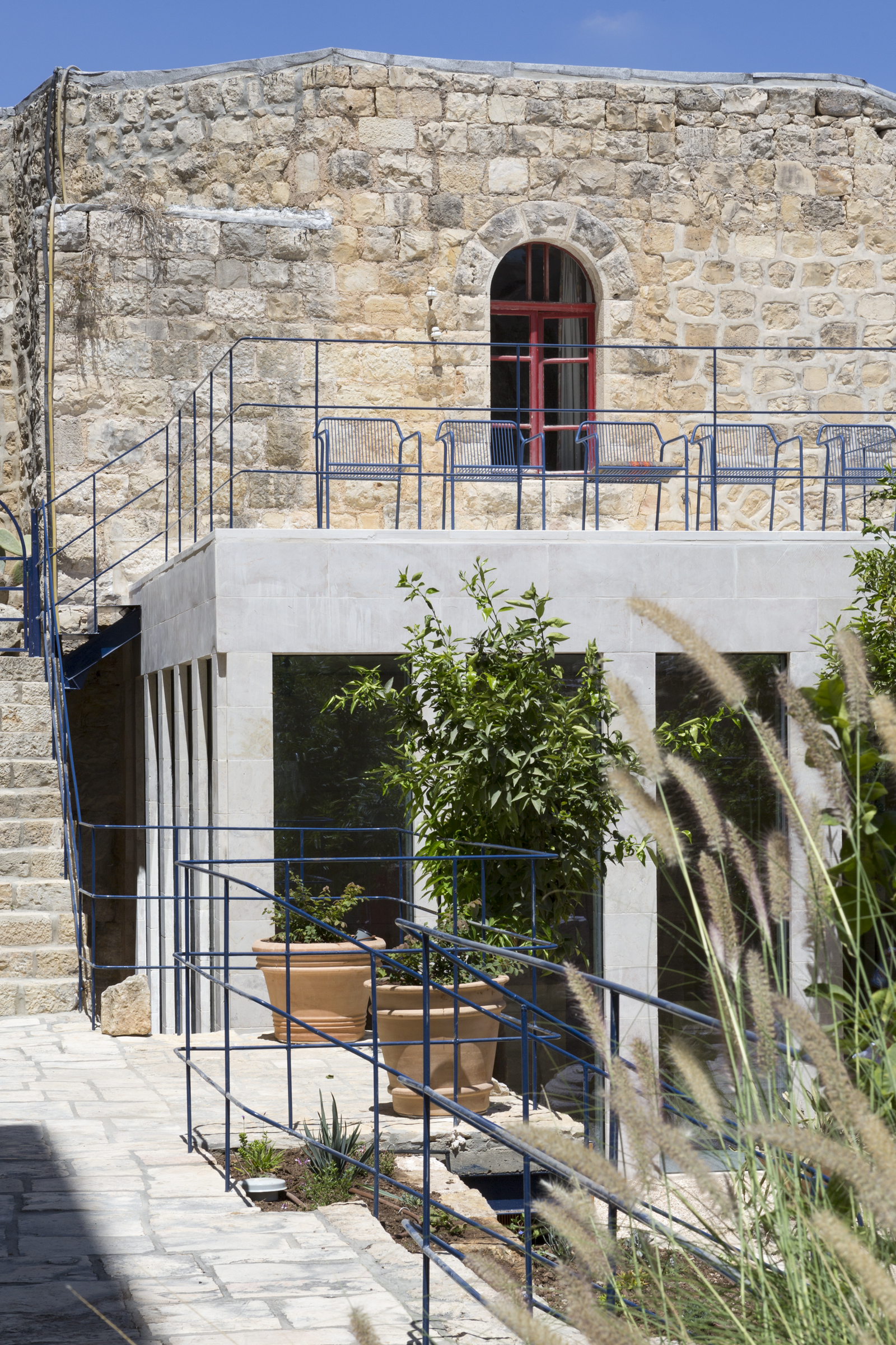 Gallery of The Flat Vault / AAU ANASTAS - 5