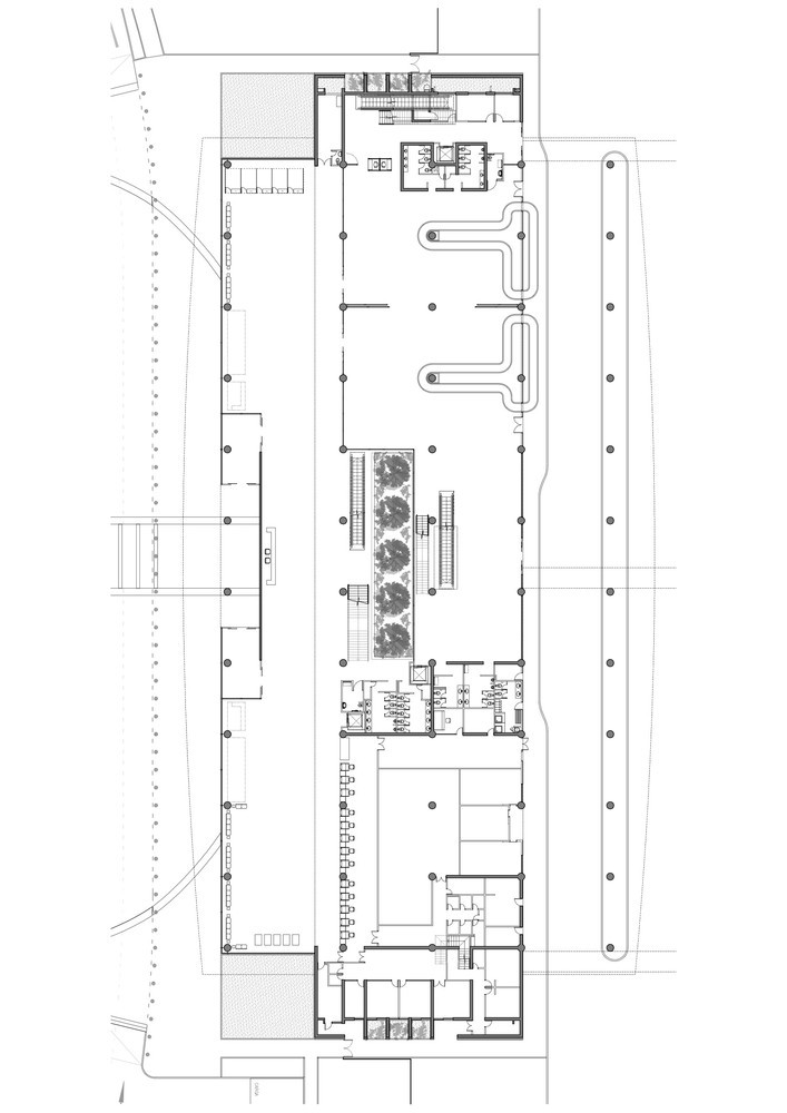 Gallery of Airports: Examples in Plan & Section - 20