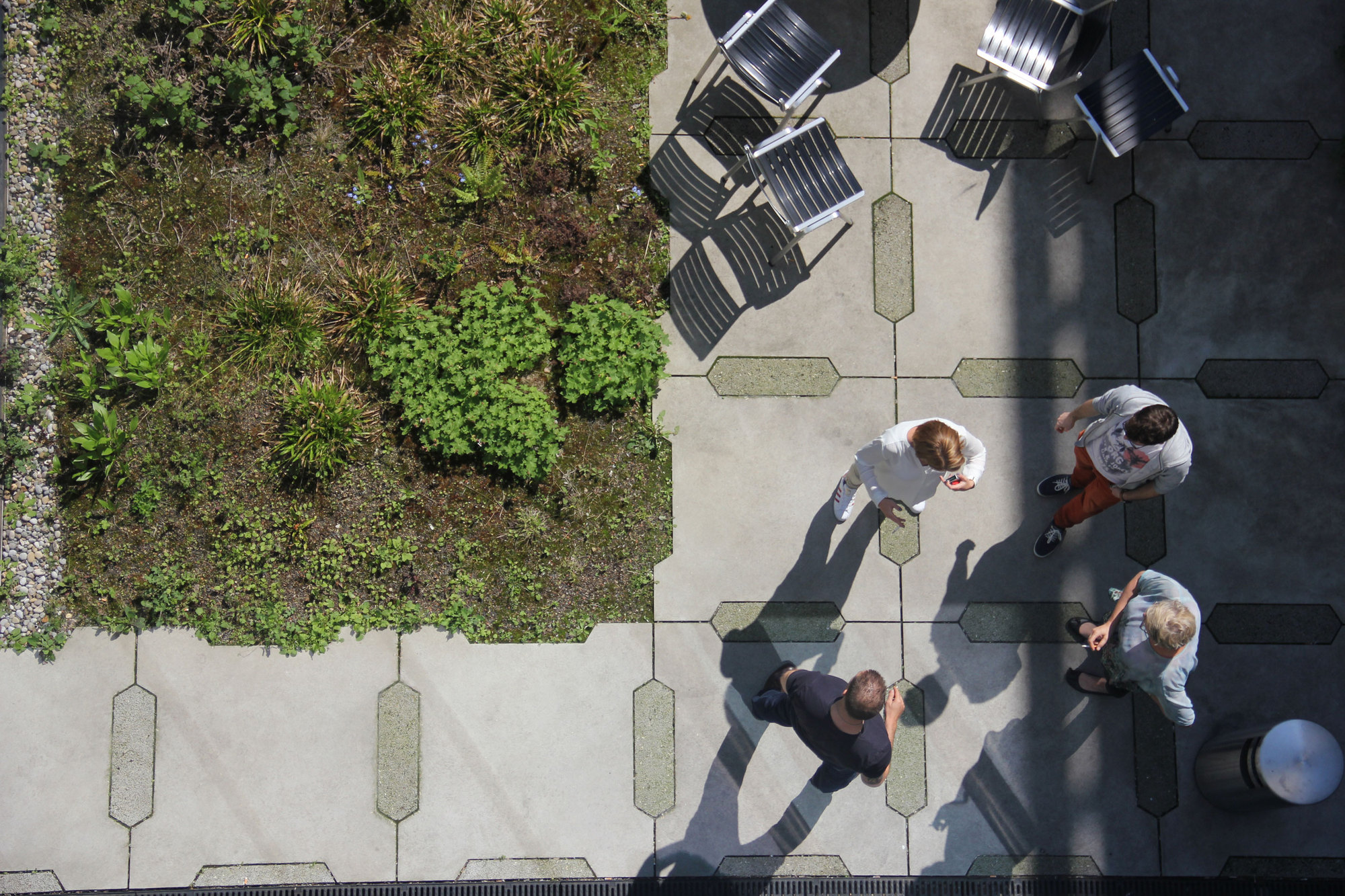 Galeria de Terraço Jardim Toni Areal / Studio Vulkan Landscape ...