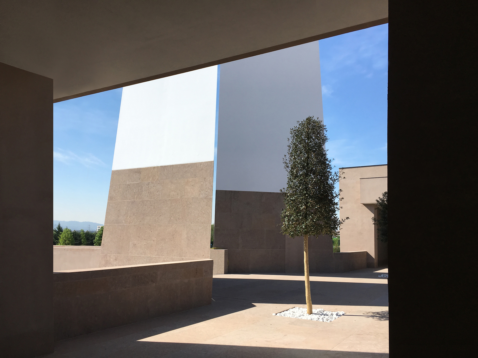 Gallery of Torino Outlet Village / Claudio Silvestrin Architects - 4