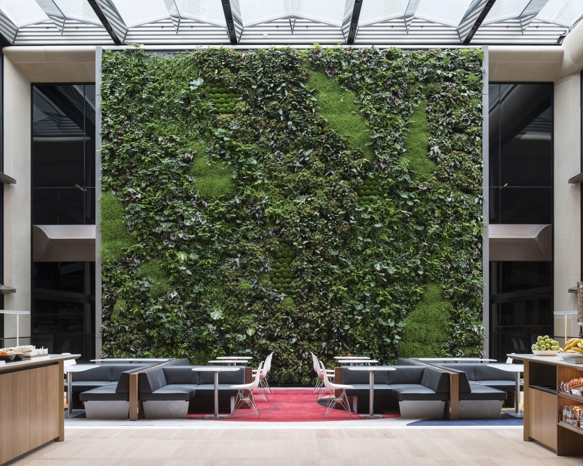 Galería de Oficinas de Bloomberg diseñadas por Foster + Partners ...