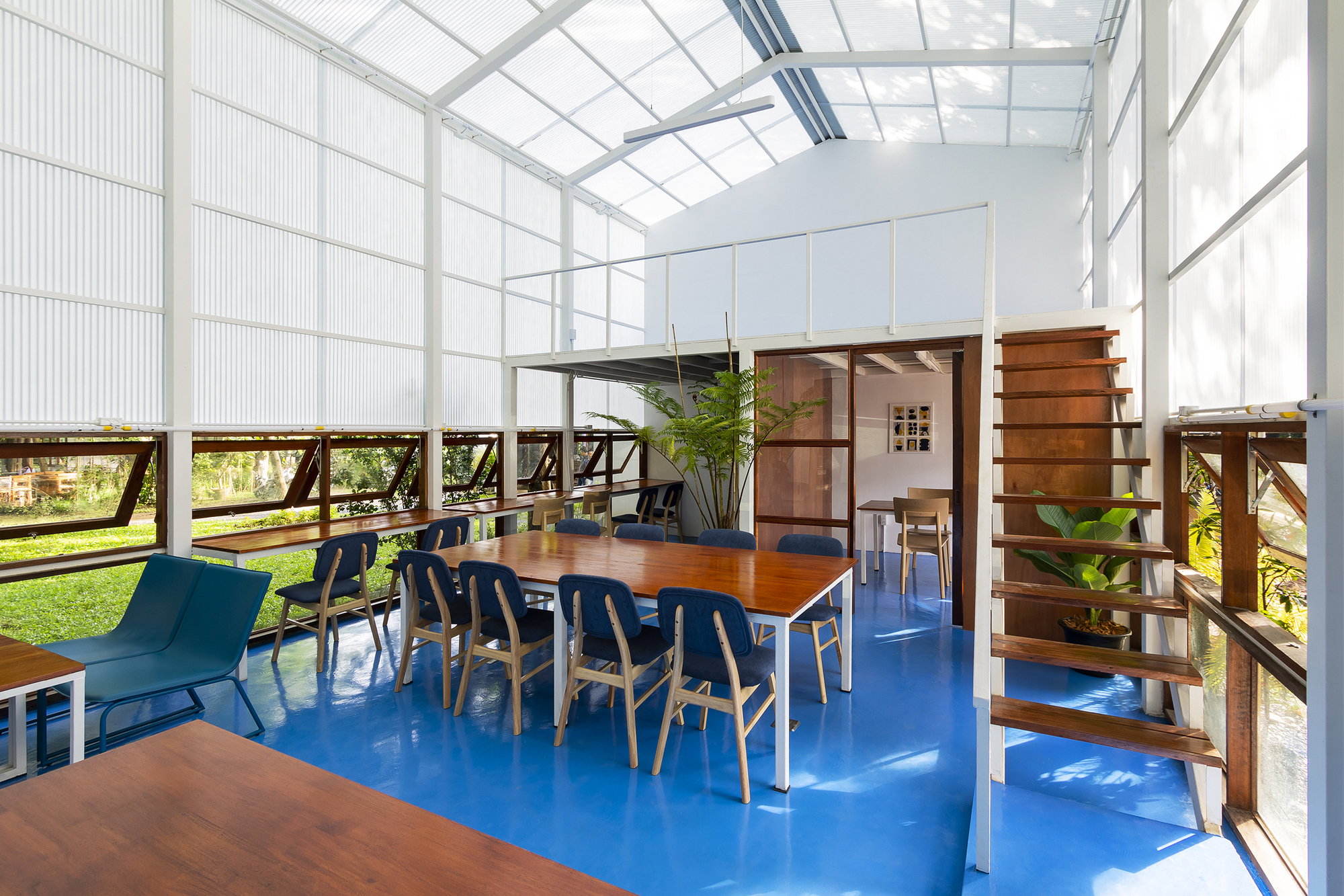 Reading Room - Atlibrary / Sher Maker | ArchDaily