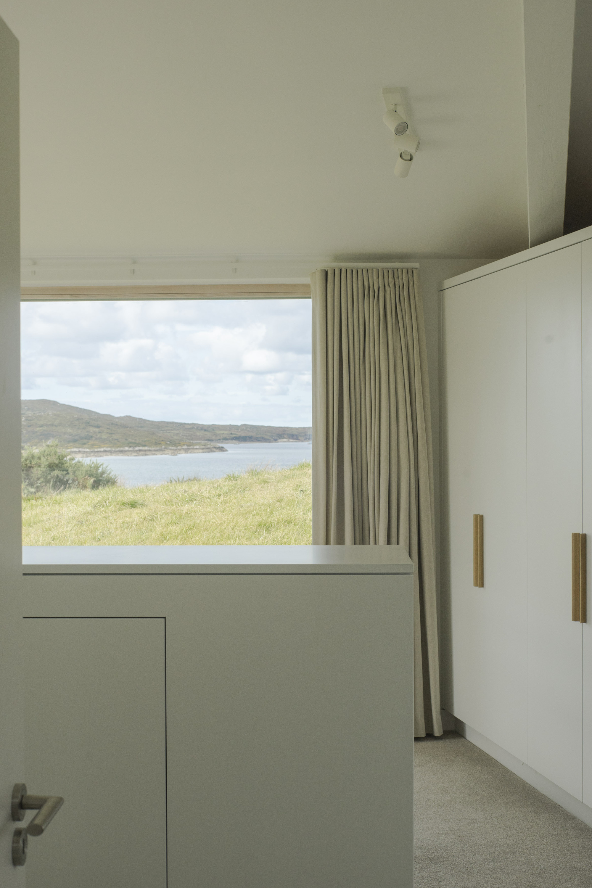 Gallery of House on Clifden Bay / Tierney Haines Architects - 23