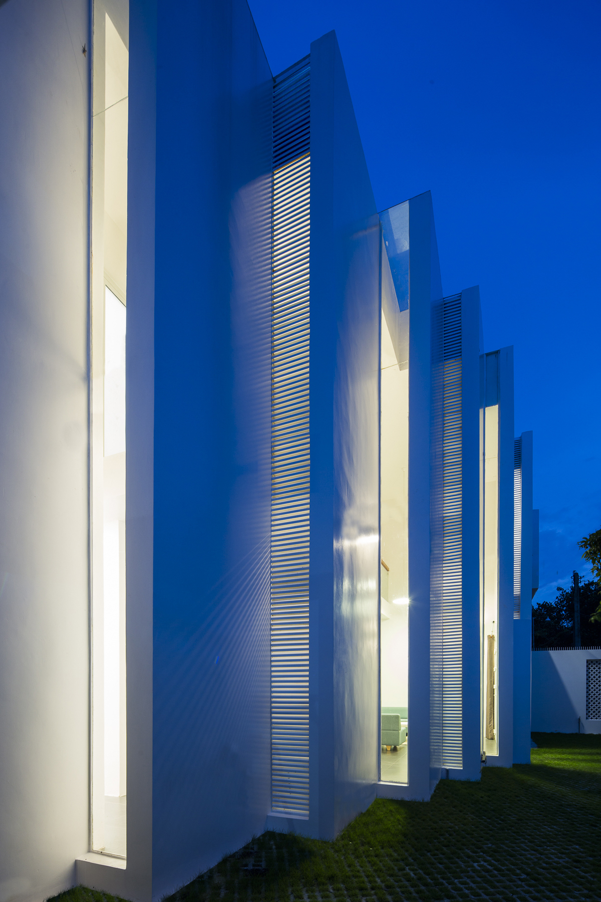 Gallery of T House / CTA | Creative Architects - 19