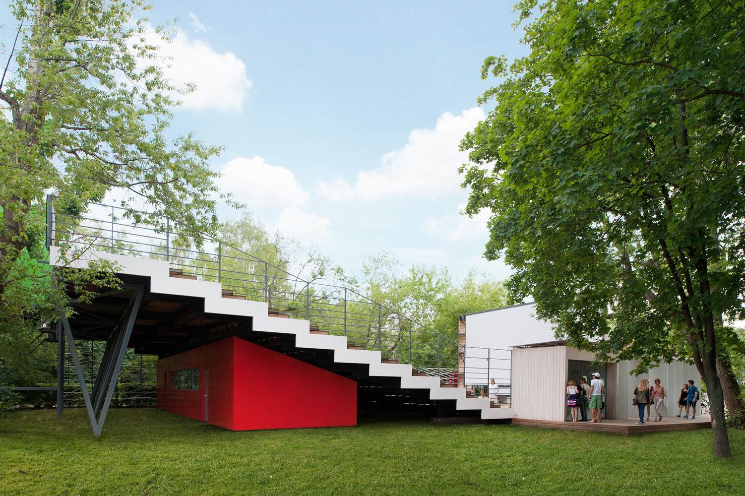 Gallery of Cinemas and Movie Theaters: Examples in Plan and Section - 26