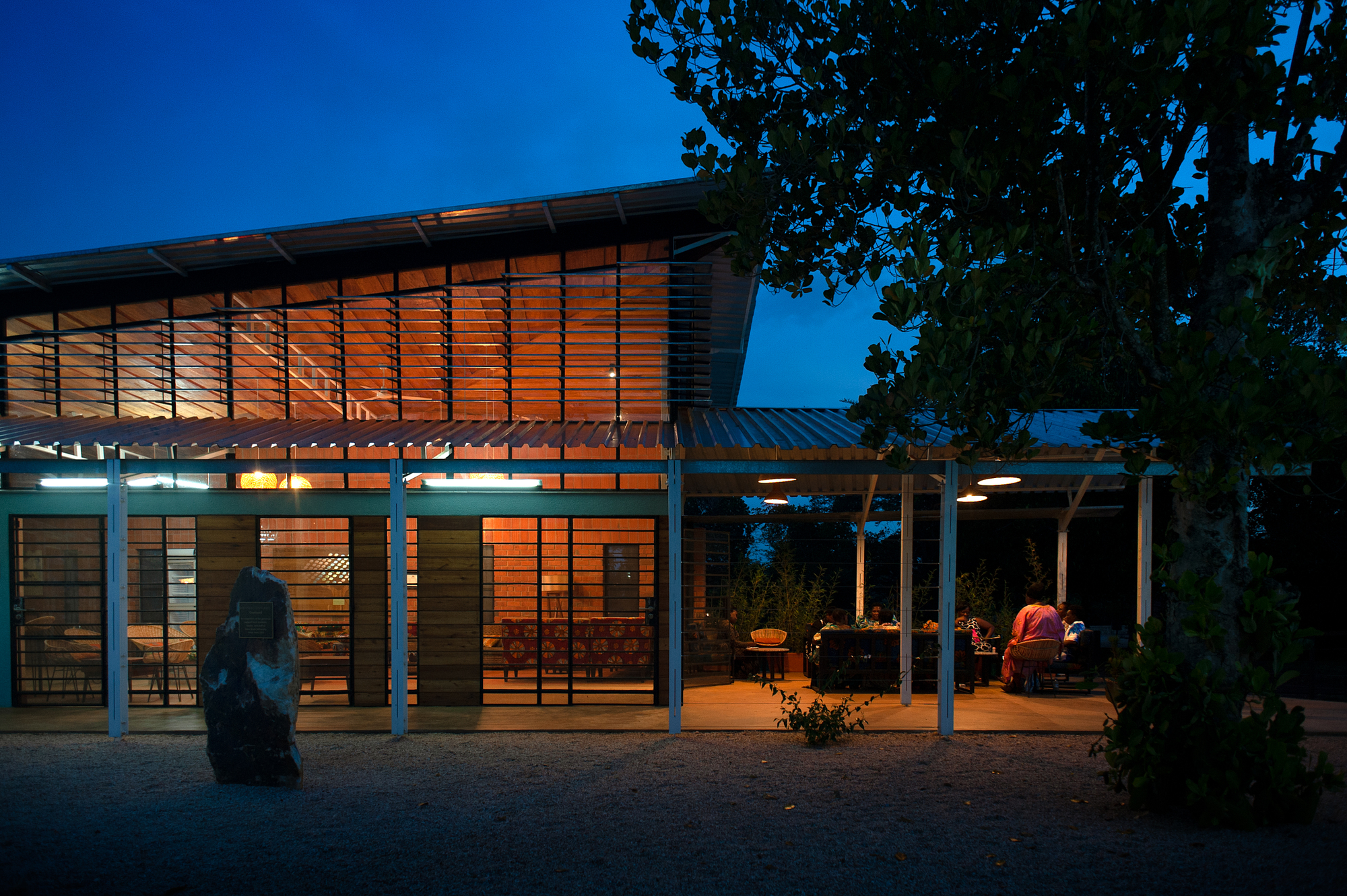 Gallery of Mpirigiti Rural Training Center / Localworks - 18