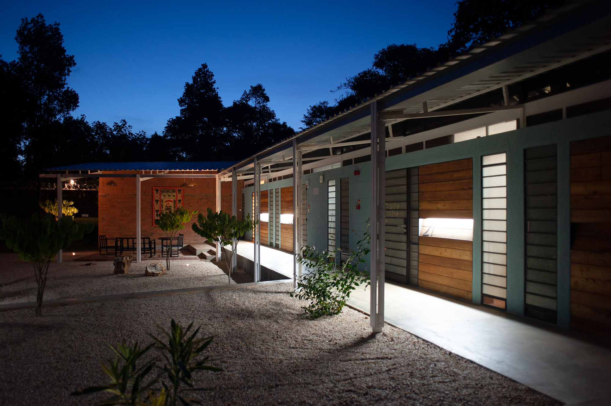 Gallery of Mpirigiti Rural Training Center / Localworks - 8