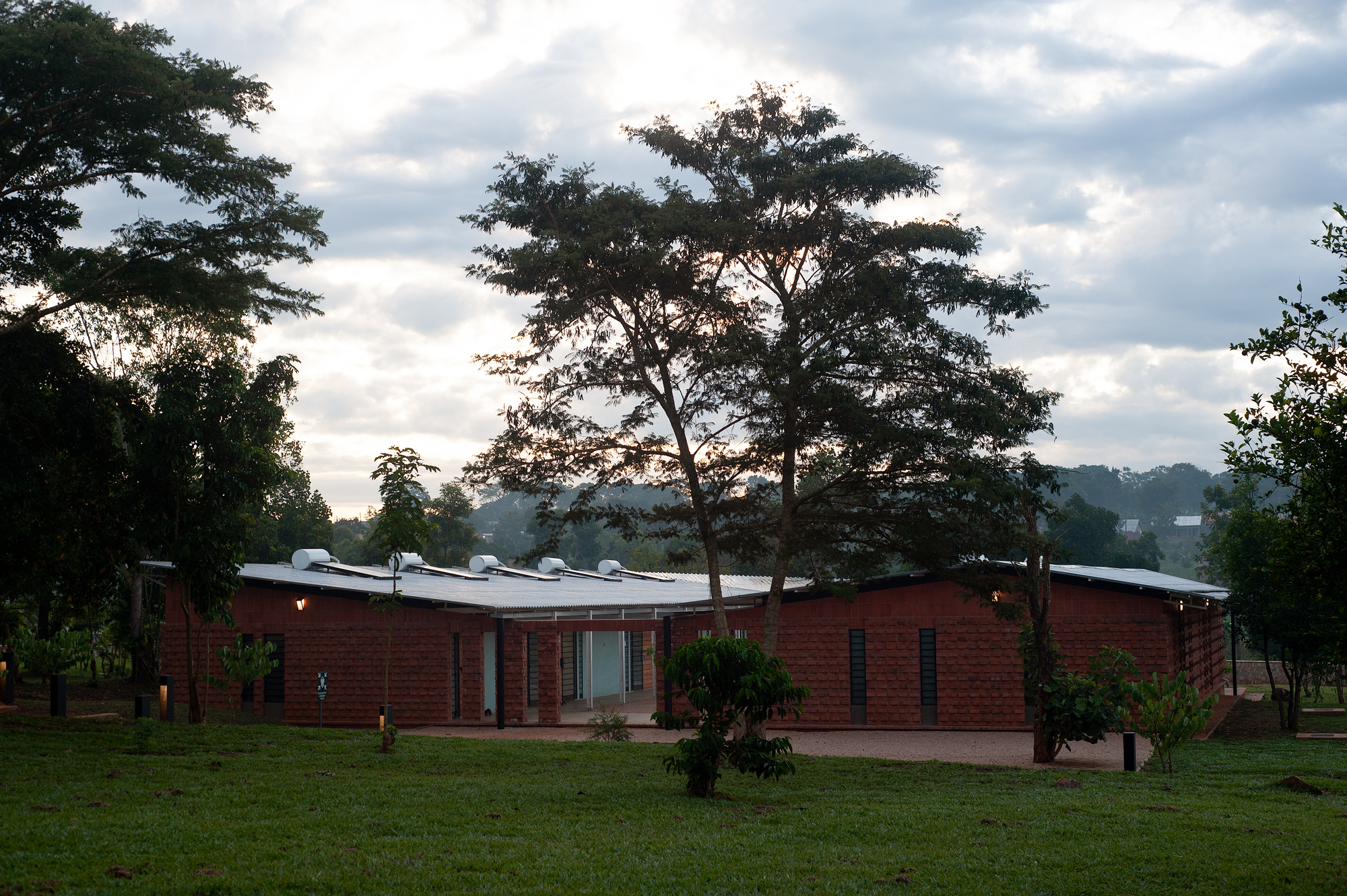 Gallery of Mpirigiti Rural Training Center / Localworks - 16