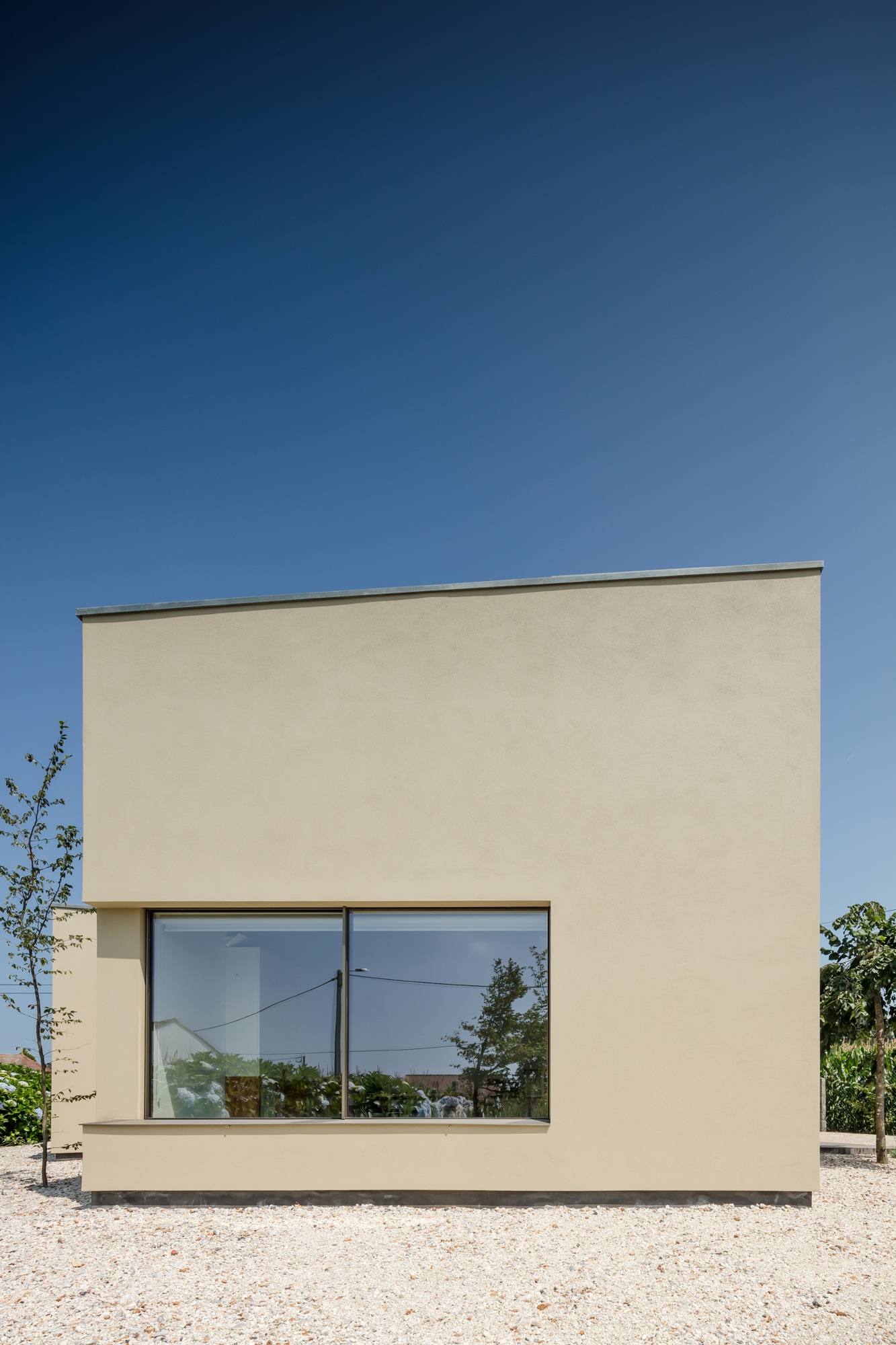Gallery of Office Building in Arada / Nelson Resende - 36