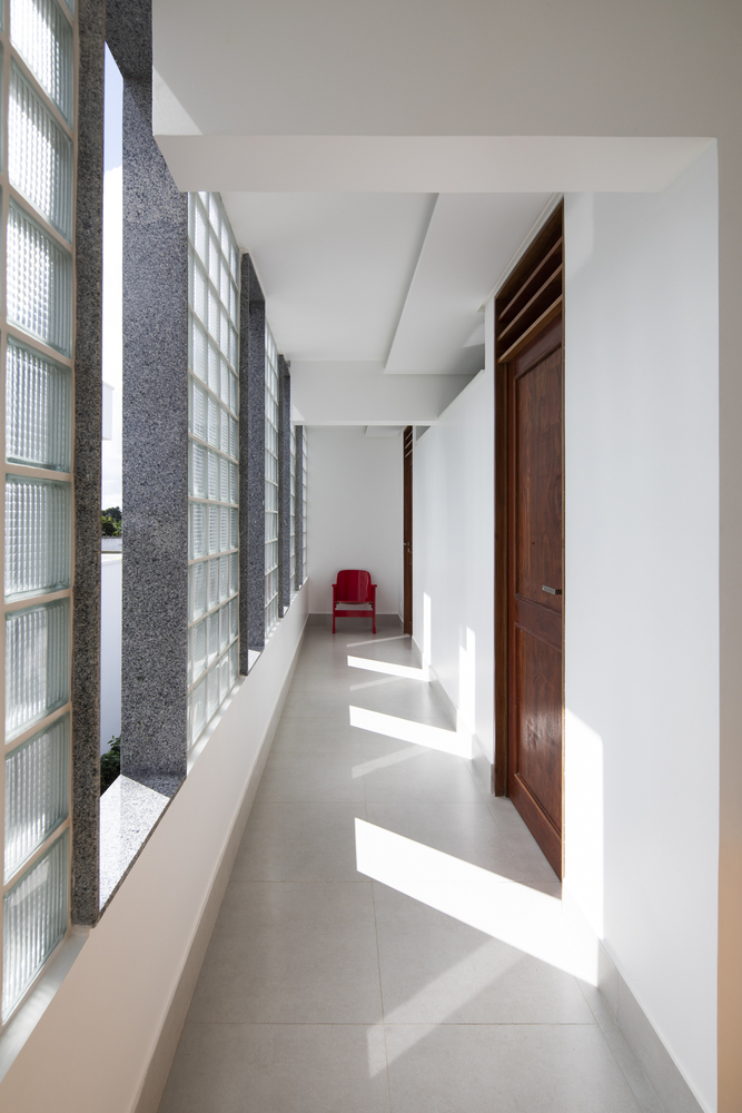 Gallery of M16 House / NEBR arquitetura - 17