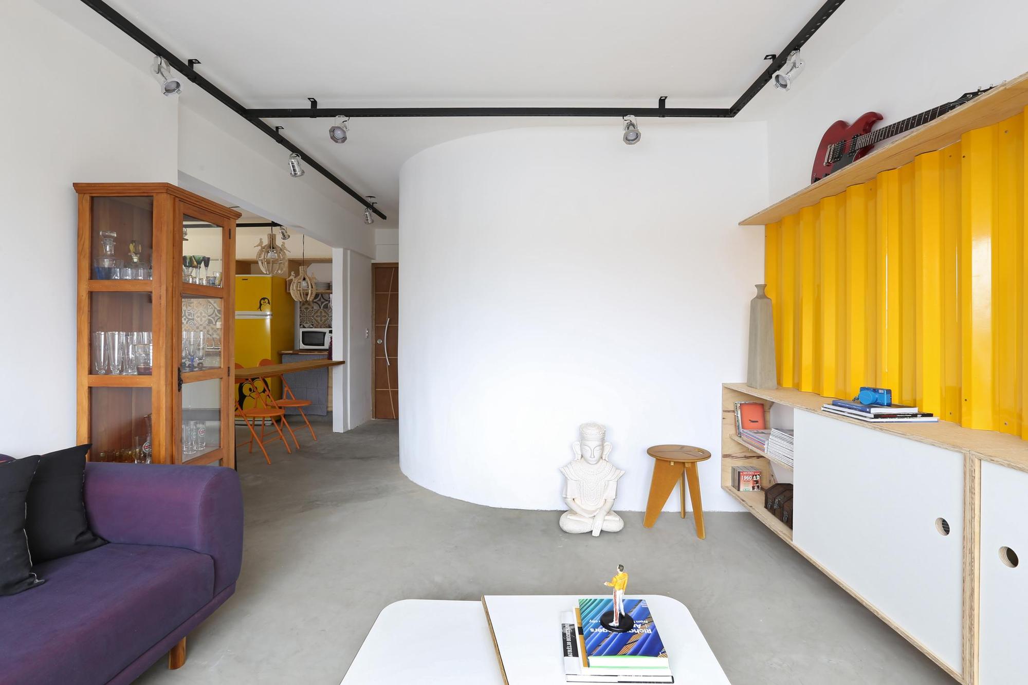 Gallery of 10 Brazilian Apartments Under 65 Square Meters - 4
