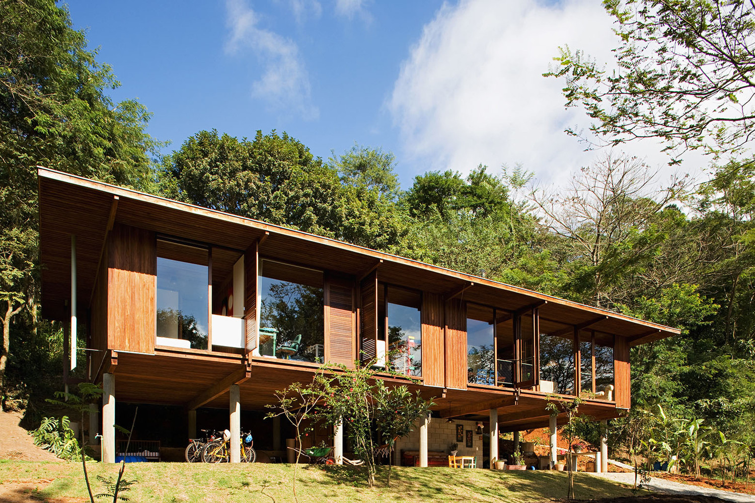 Gallery of Brazilian Houses: 20 Examples of Wood Design - 22