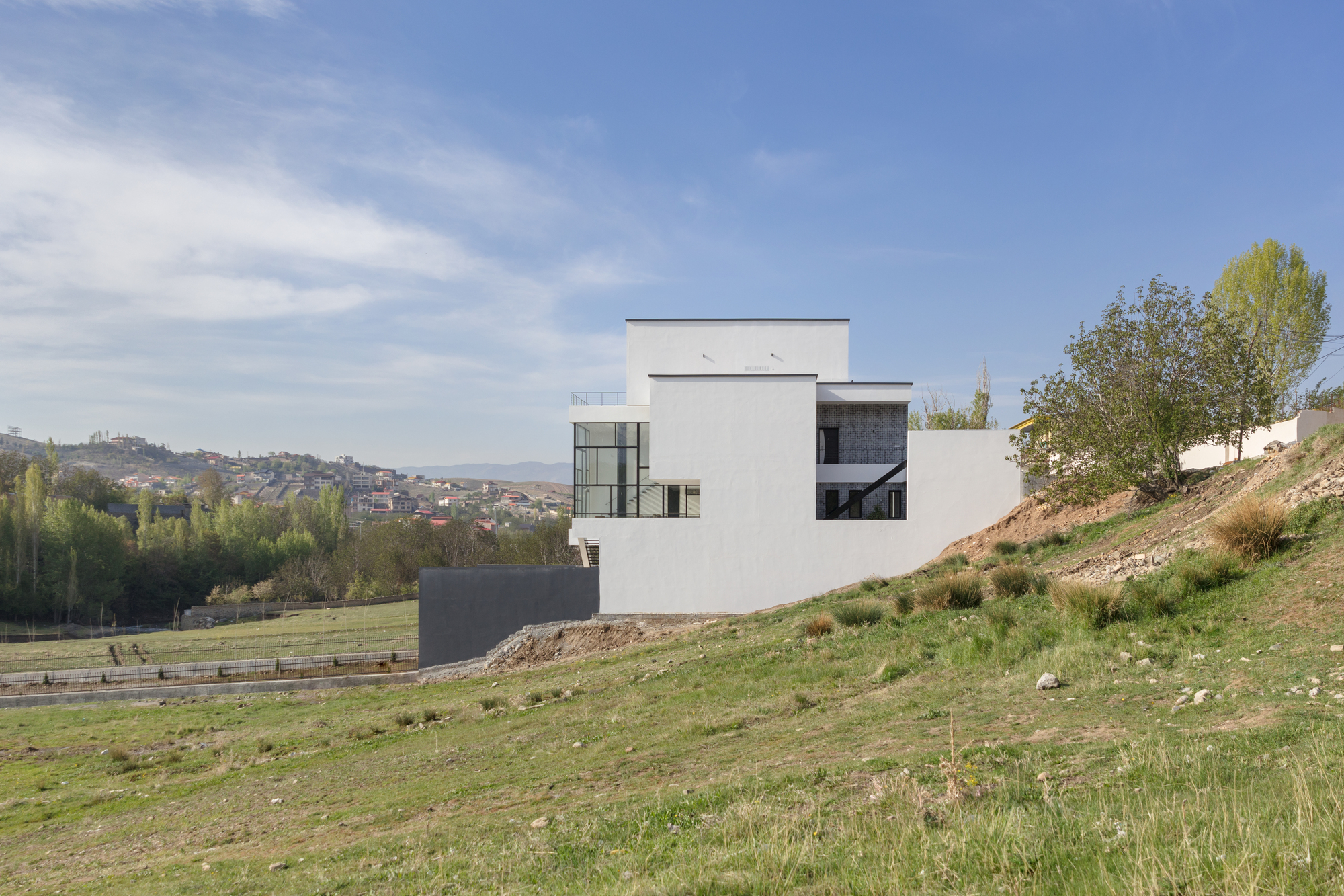 Gallery of Rudsār Villa / A1Architecture - 11