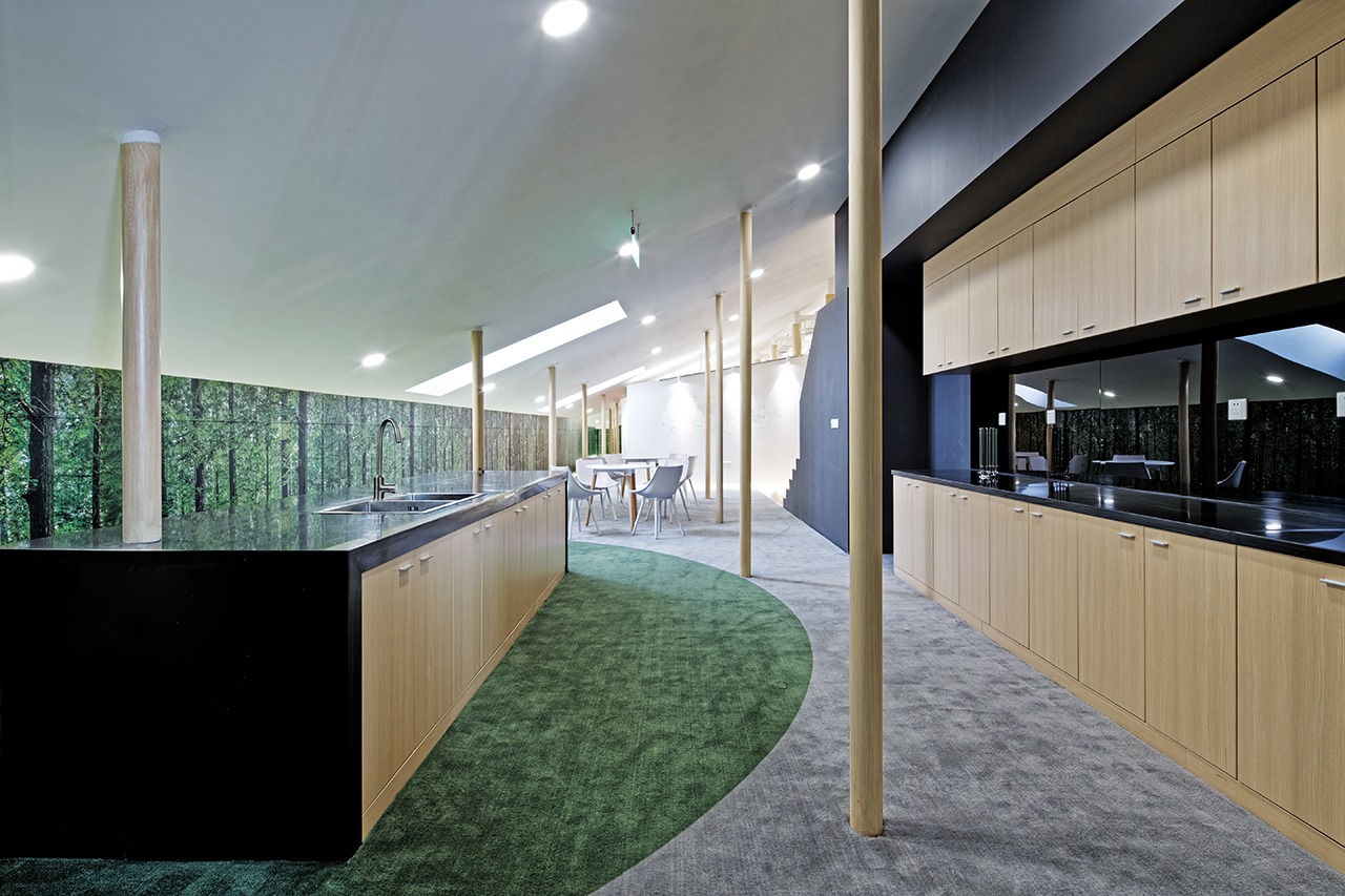 Gallery of Smart Innovation Learning Center / NEILI LAB - 10