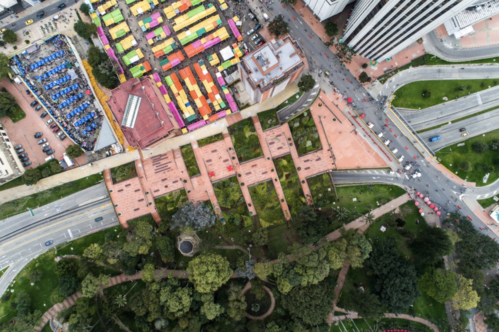 Galería de El orgullo y prejuicio del Parque Bicentenario de Bogotá - 2