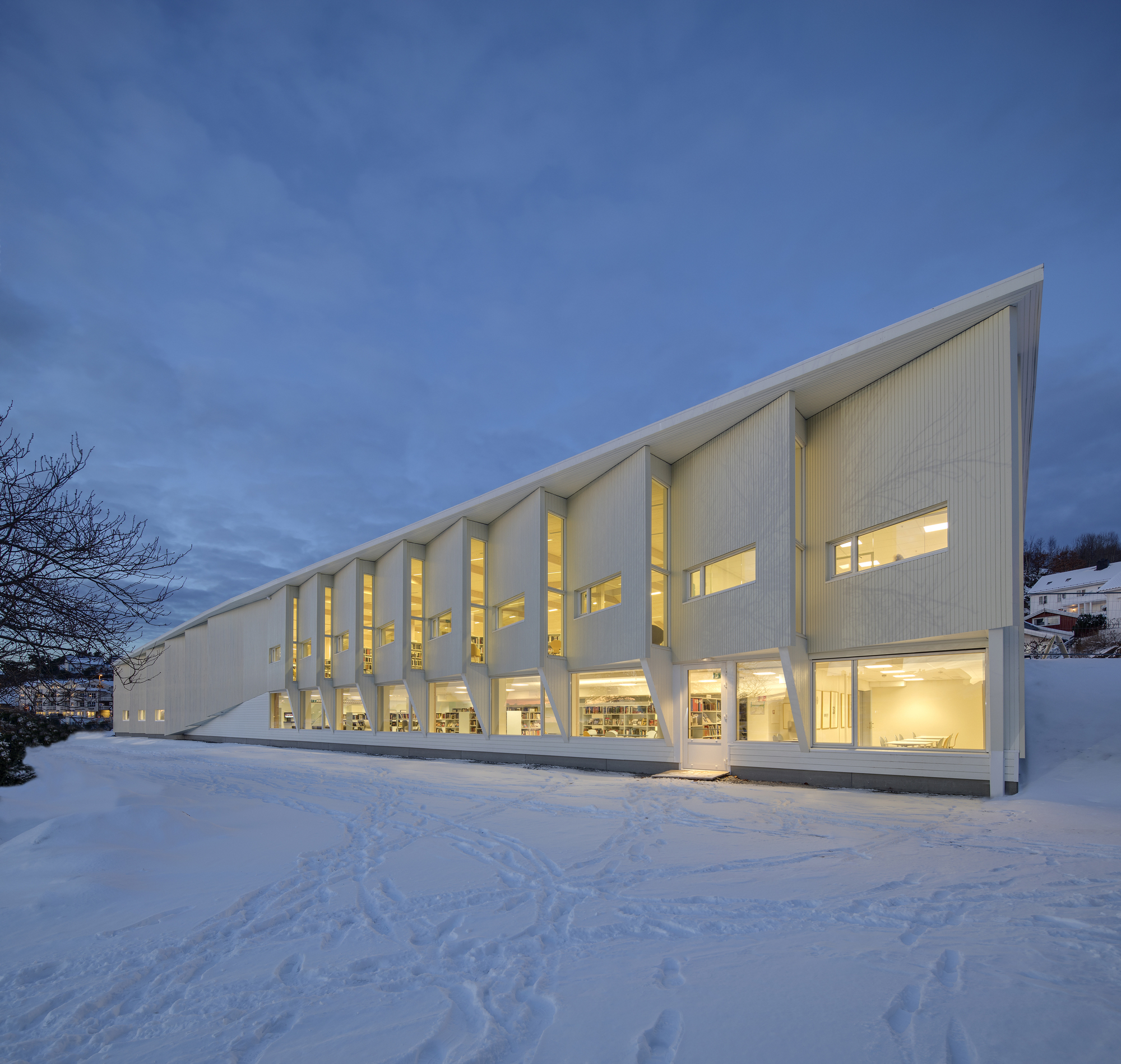 Gallery of Grimstad Library / Helen & Hard - 7
