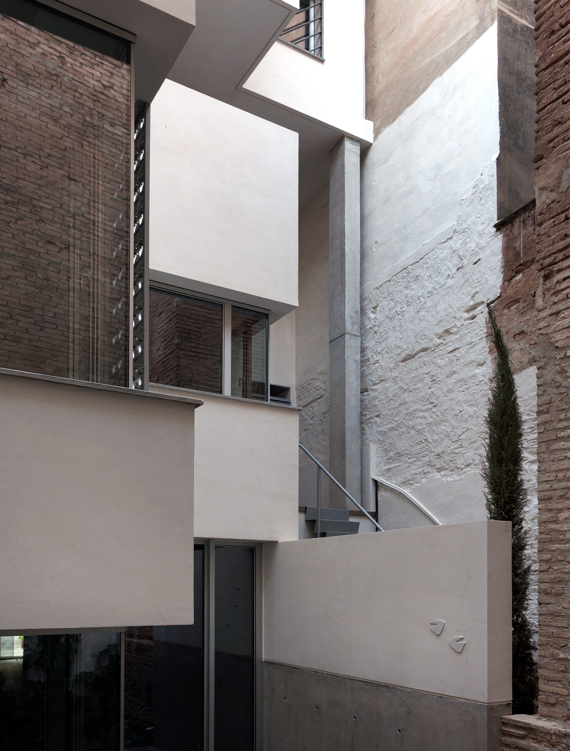 Gallery of EL PLA Building / Juan Marco arquitectos - 4