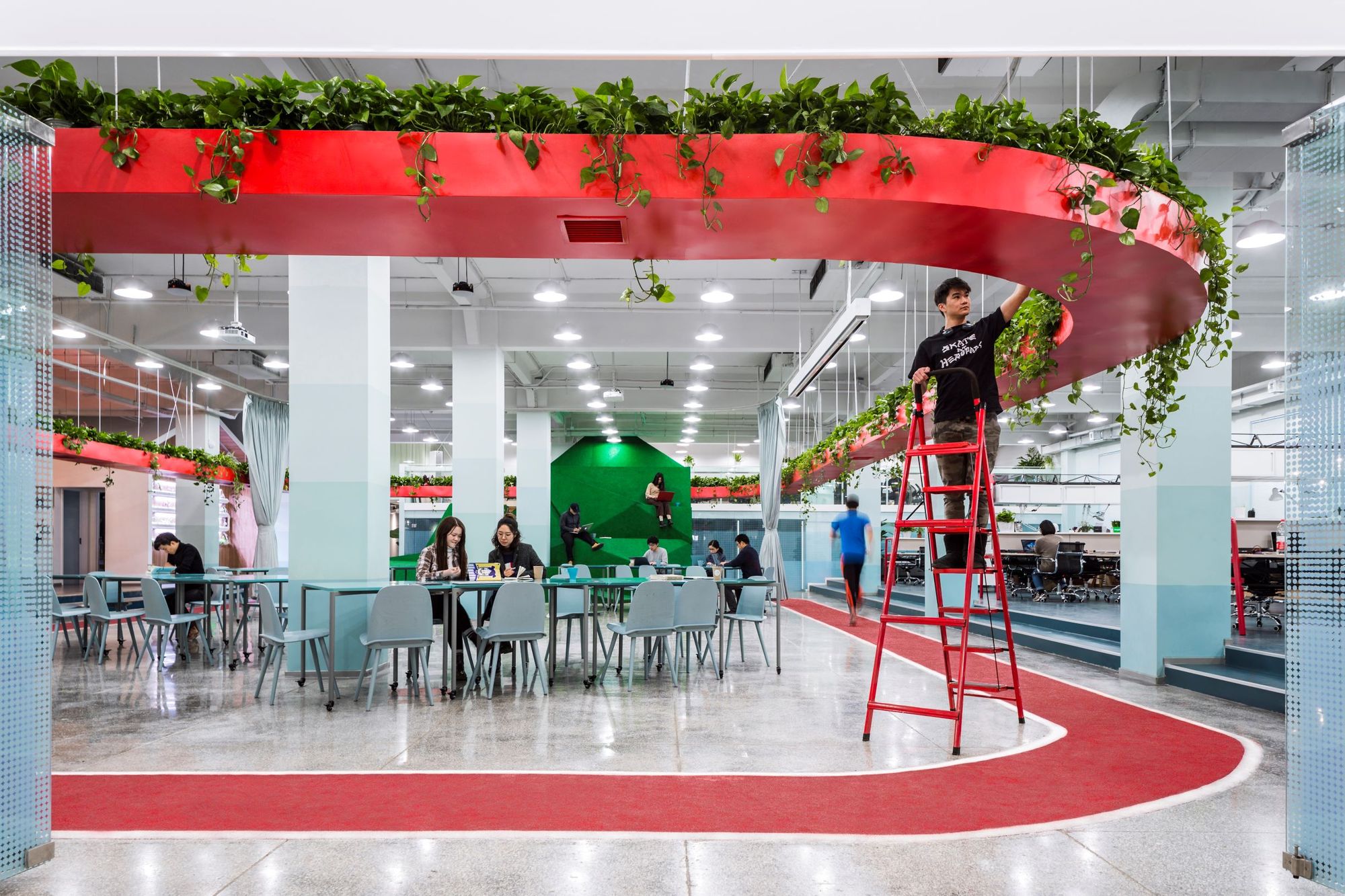 Gallery of Leping Social Entrepreneur Foundation Headquarters / People ...