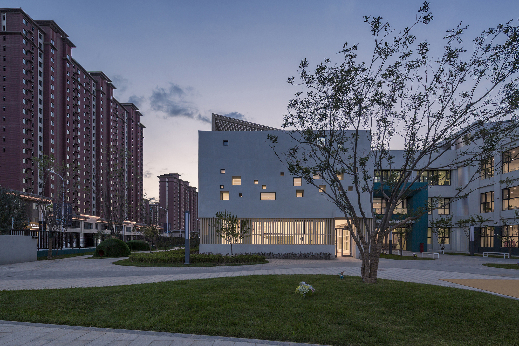 Gallery of Kornerstone International Academy / hyperStiy Architects - 3