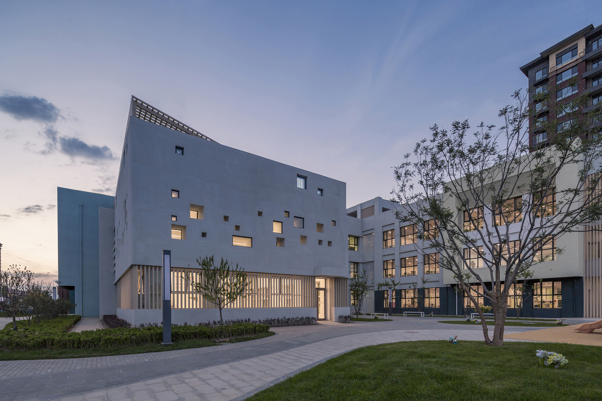 Gallery of Kornerstone International Academy / hyperStiy Architects - 10