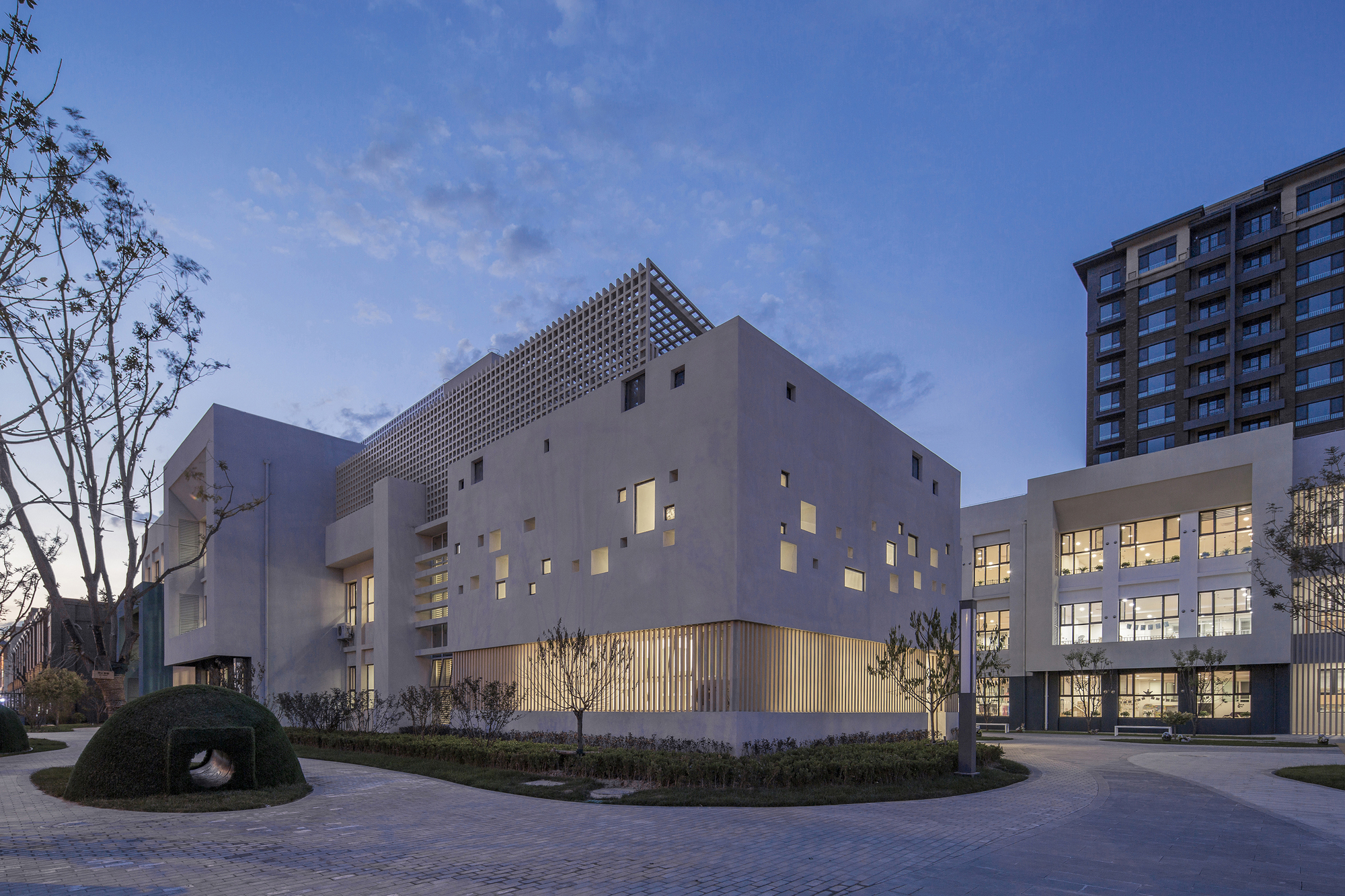 Gallery of Kornerstone International Academy / hyperStiy Architects - 9