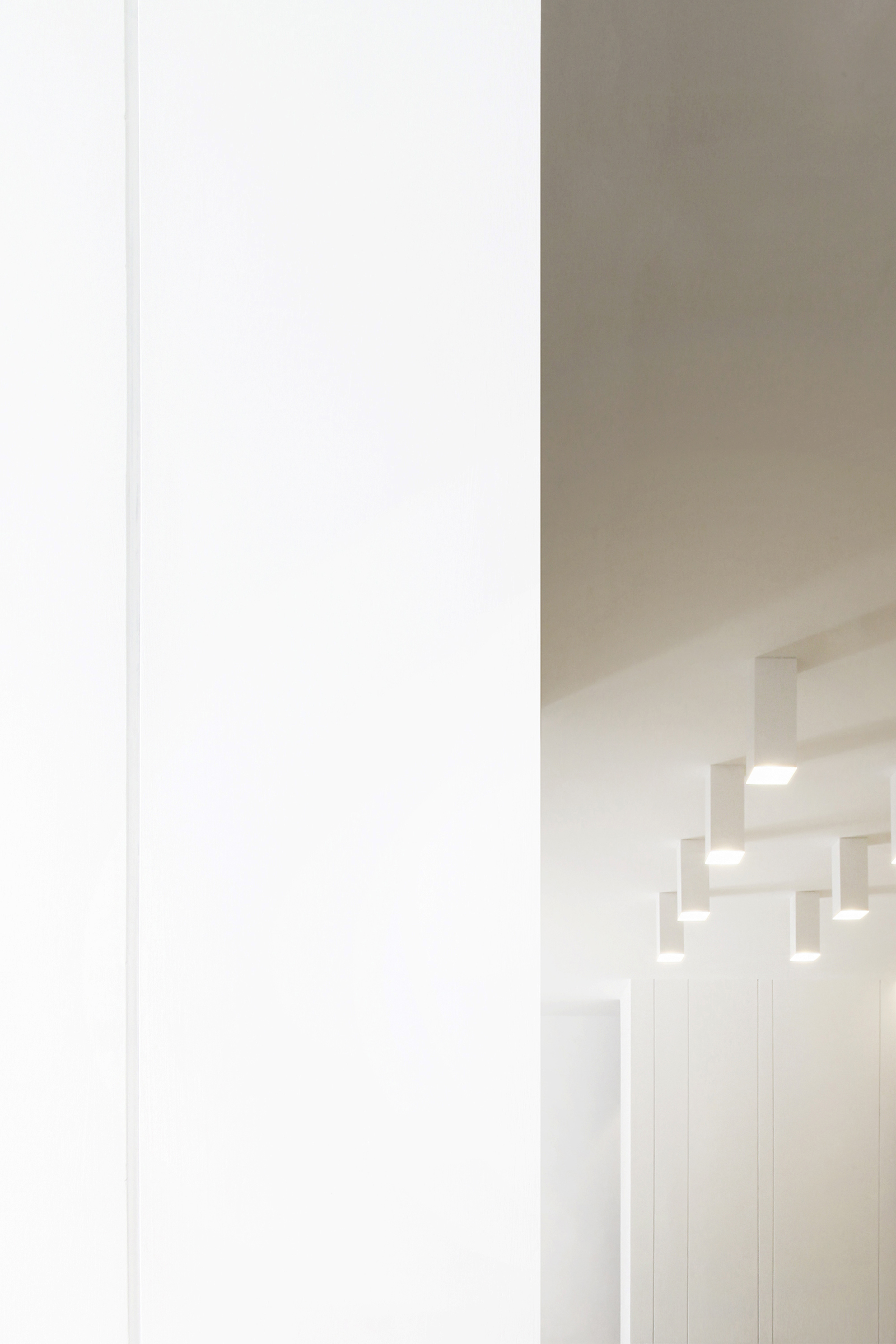 Gallery of White Digger / Tomas Ghisellini Architects - 11