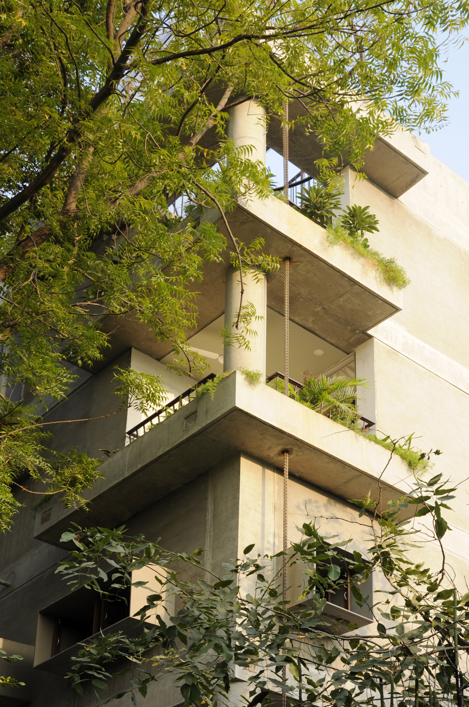 Gallery of Tower House / BandukSmith Studio - 17