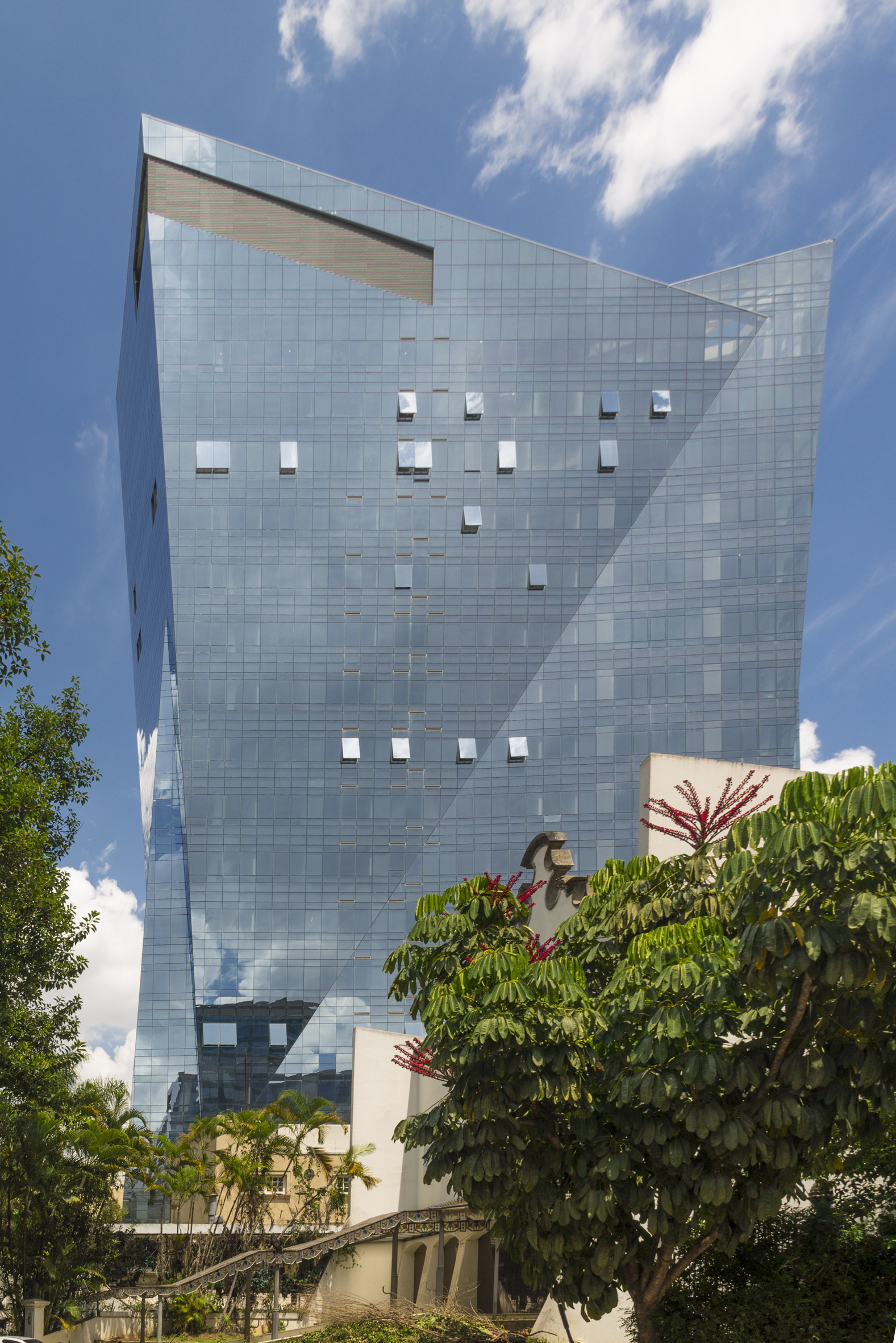 Gallery of 10 Renowned Brazilian Projects by International Architects - 6