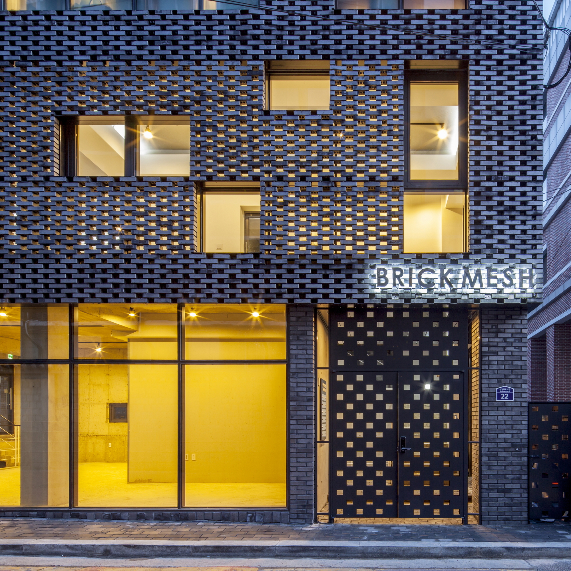 Gallery of Brick-Mesh / ThEPlus Architects - 21