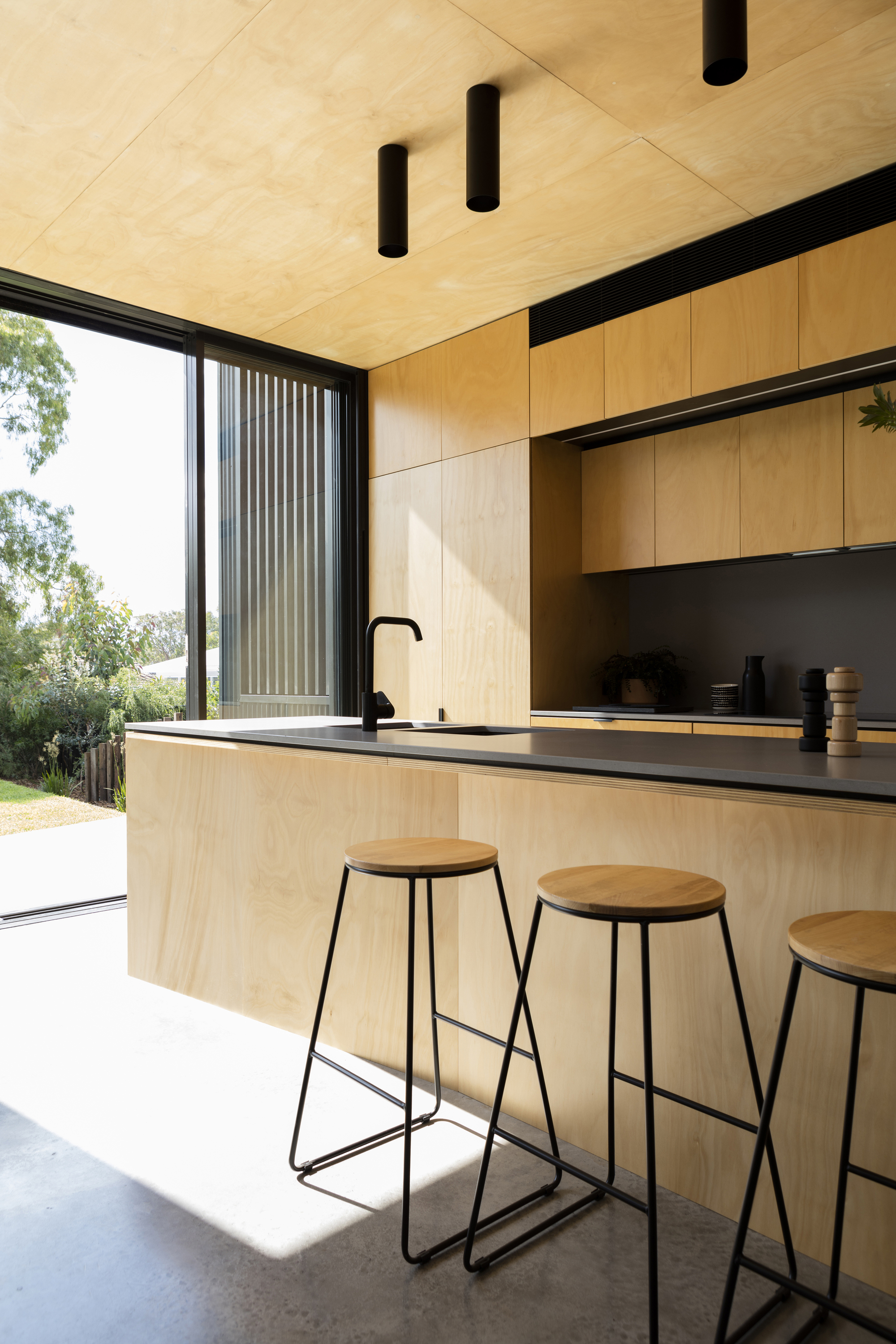 Gallery of Binary House / Christopher Polly Architect - 16