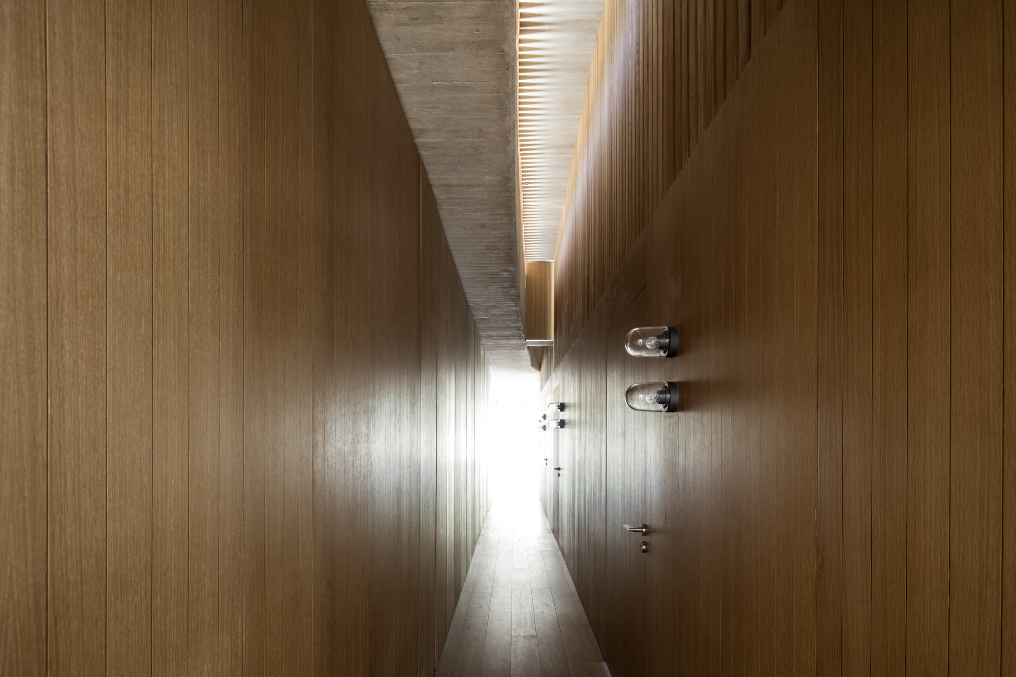 Gallery of Villa-VR / YTAA - Youssef Tohme Architects and Associates - 6
