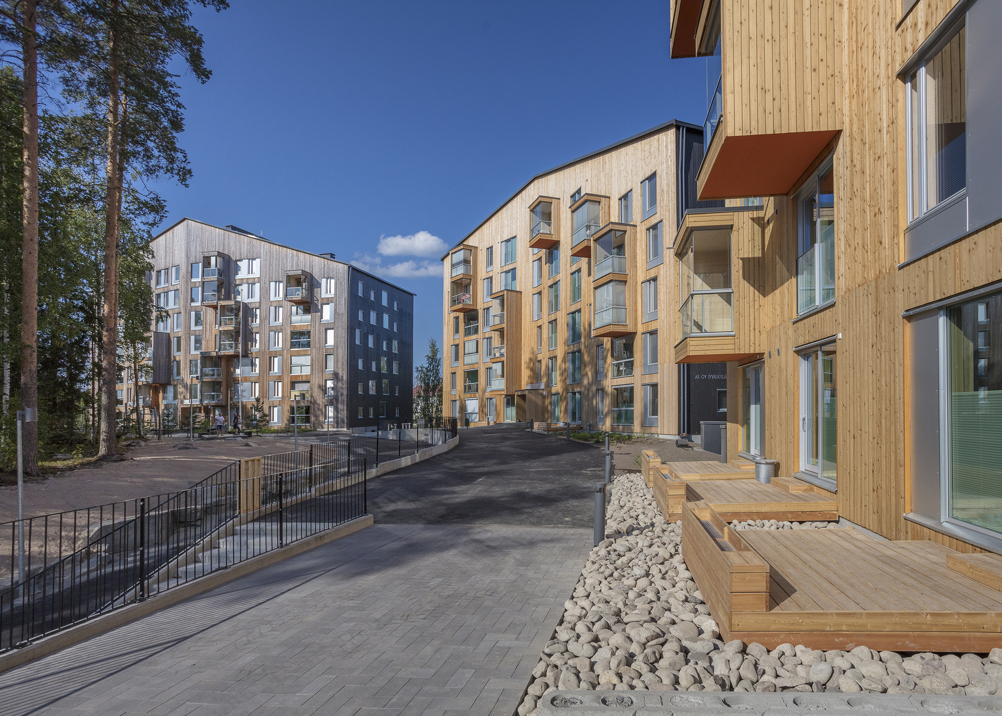 Galería de Bloques de vivienda Puukuokka / OOPEAA - 32