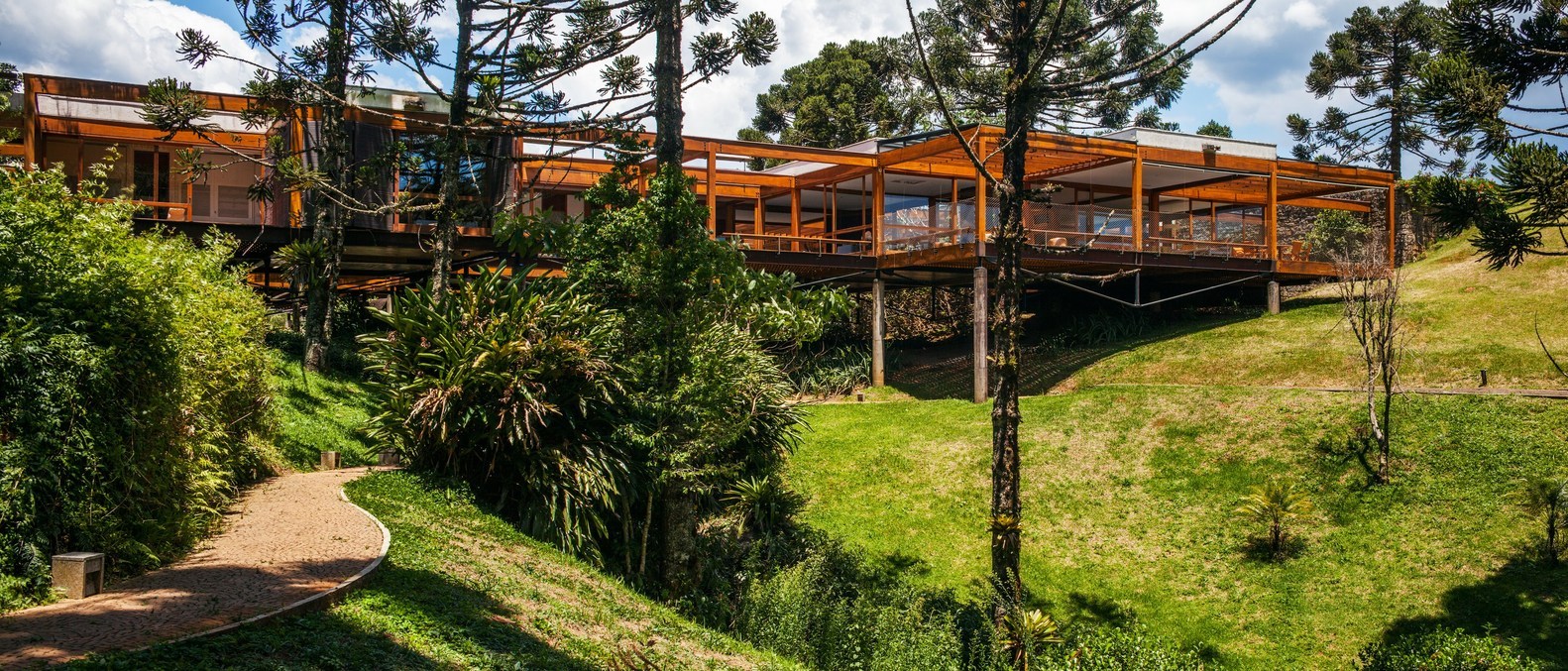 Gallery of How Inverted King Post Trusses Allow for Large, Elegant Open ...