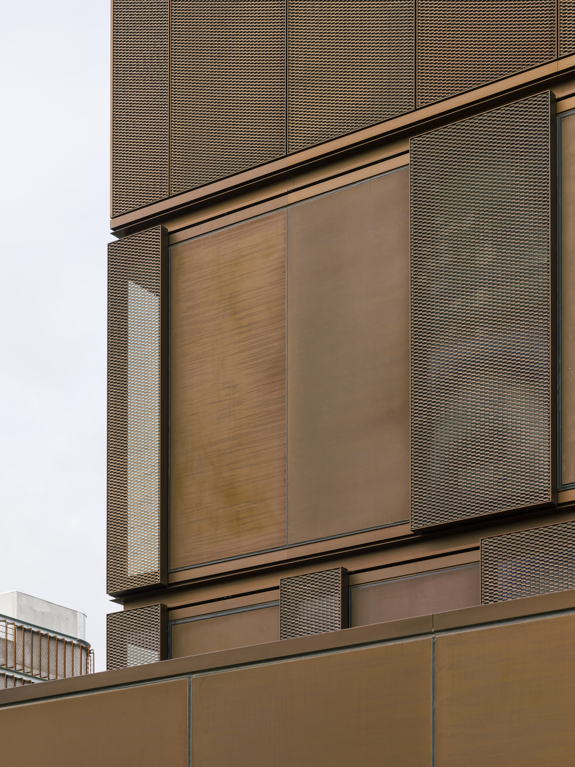 Gallery of Laboratory and Logistics Building / Mikkelsen Architects - 9