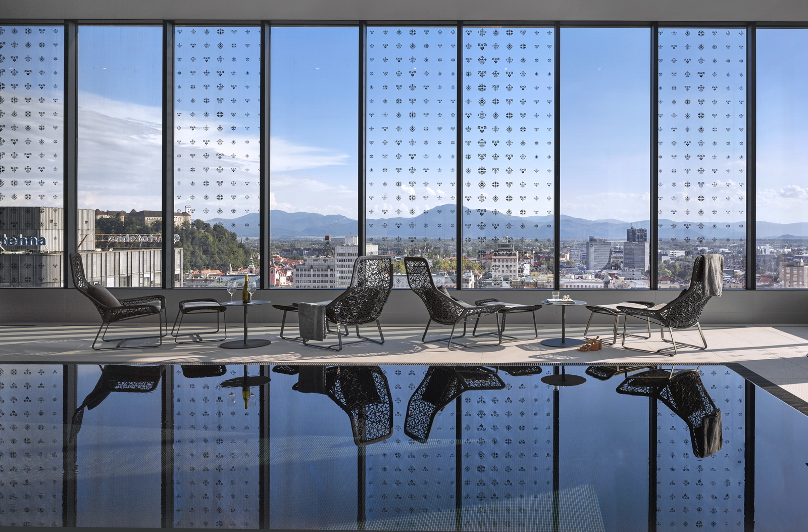 Galería de Platform Tower / OFIS Architects - 4