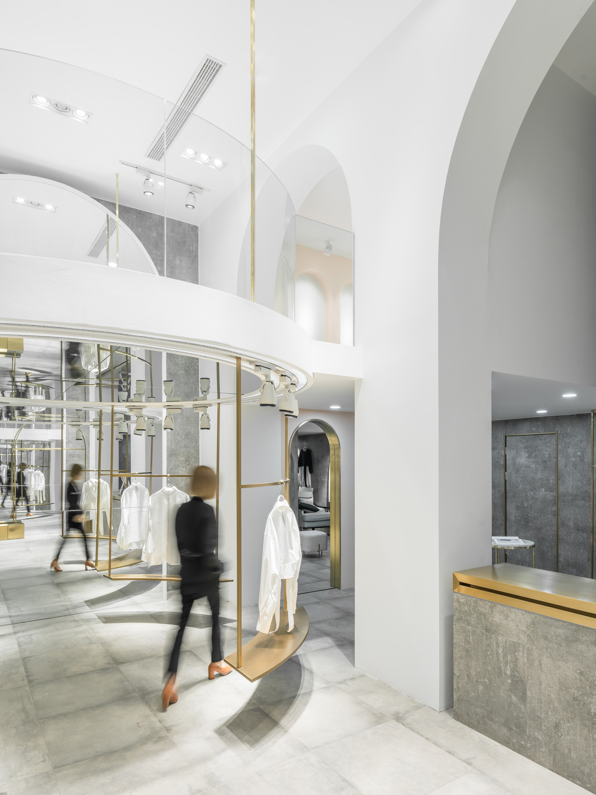 Gallery of TARA MATA Fashion Boutique / PMT Partners - 9